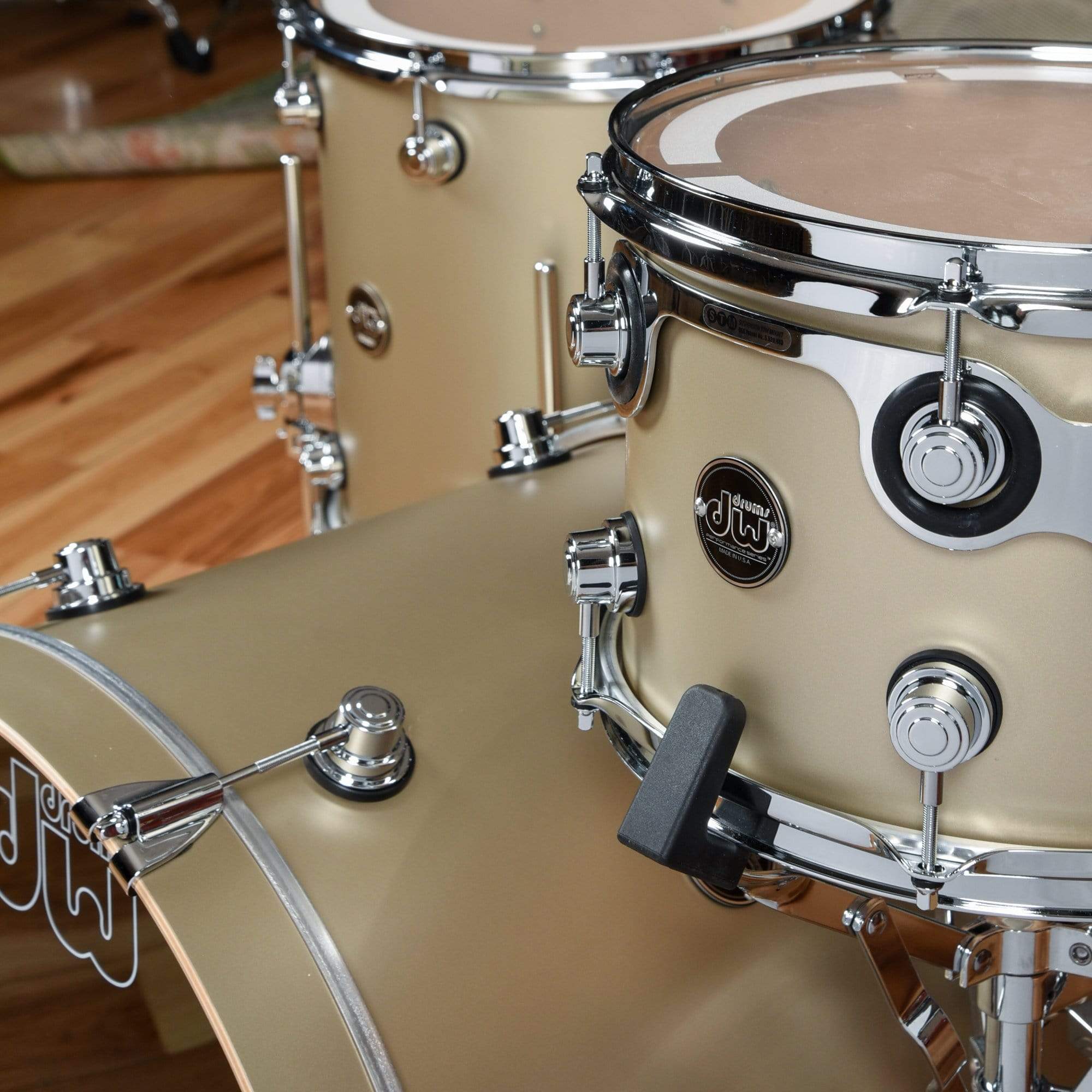 DW Performance Series 12/14/20 3pc. Drum Kit Gold Mist Hard Satin Lacq ...