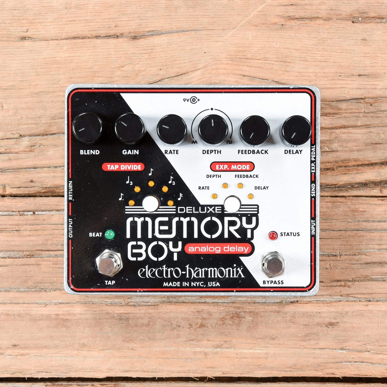 Electro-Harmonix Deluxe Memory Boy – Chicago Music Exchange