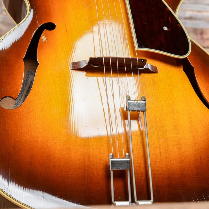 Epiphone Triumph Sunburst 1964 – Chicago Music Exchange