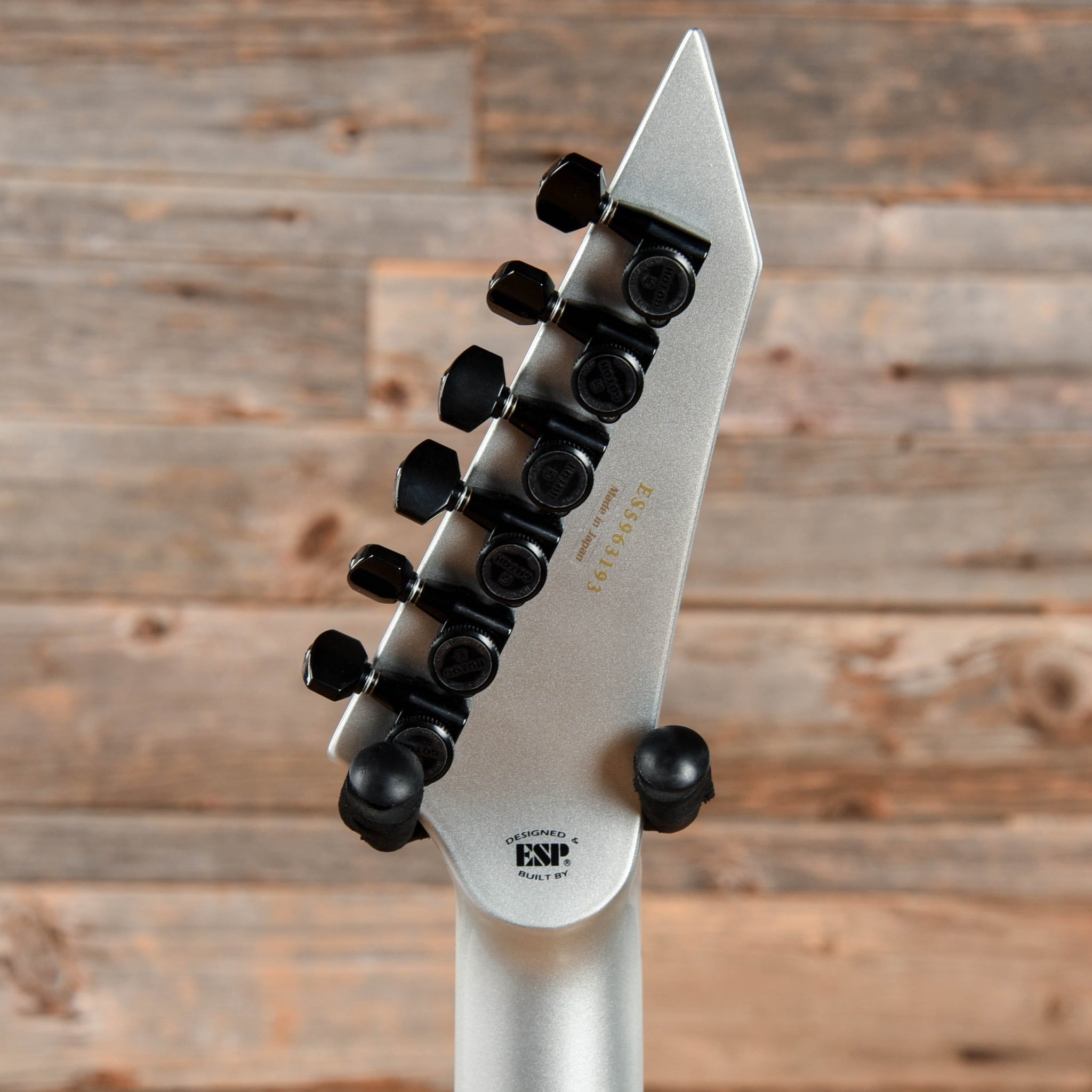 ESP E-II Arrow NT Silverburst – Chicago Music Exchange