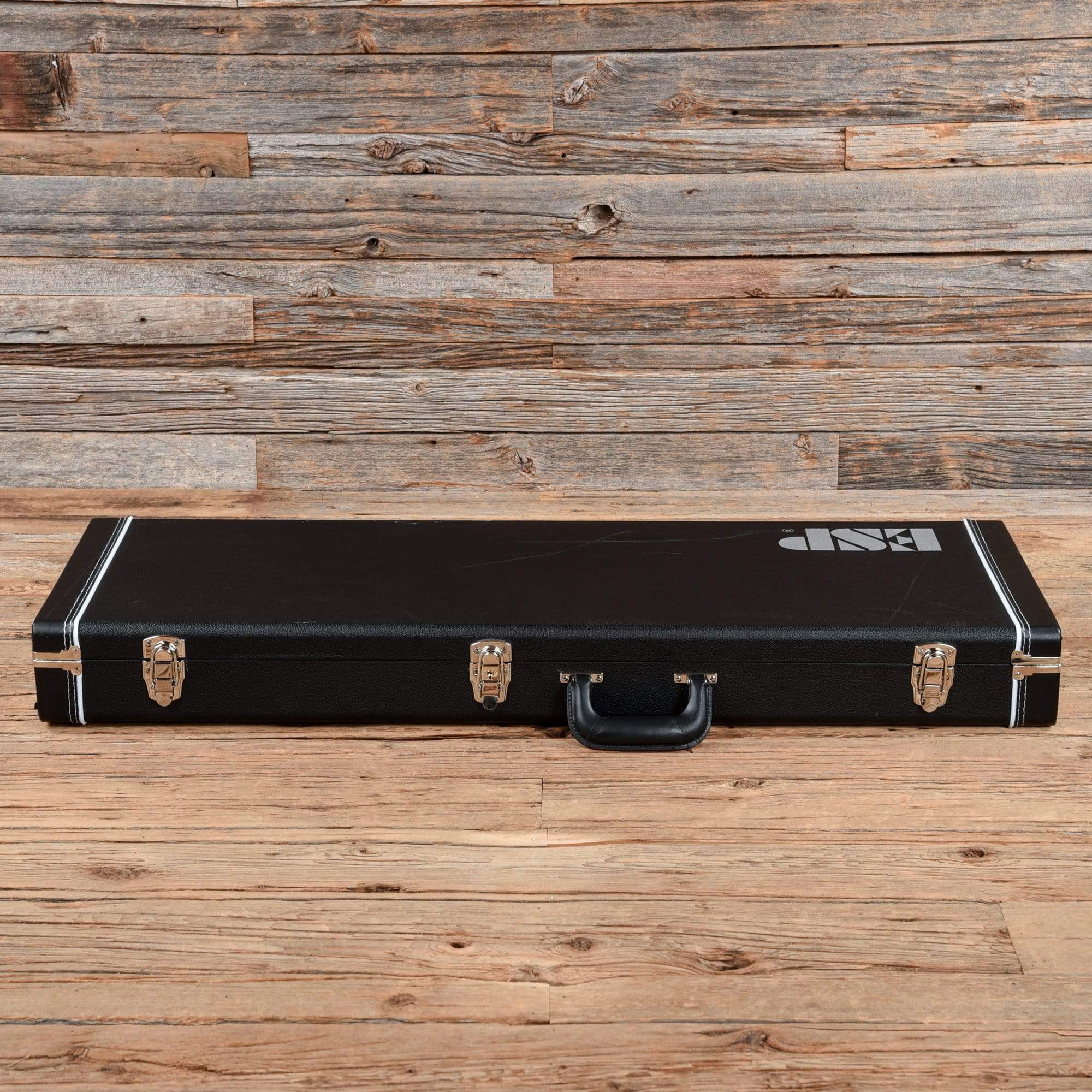 ESP Original Eclipse Custom Blue Liquid Metal 2019 – Chicago Music Exchange