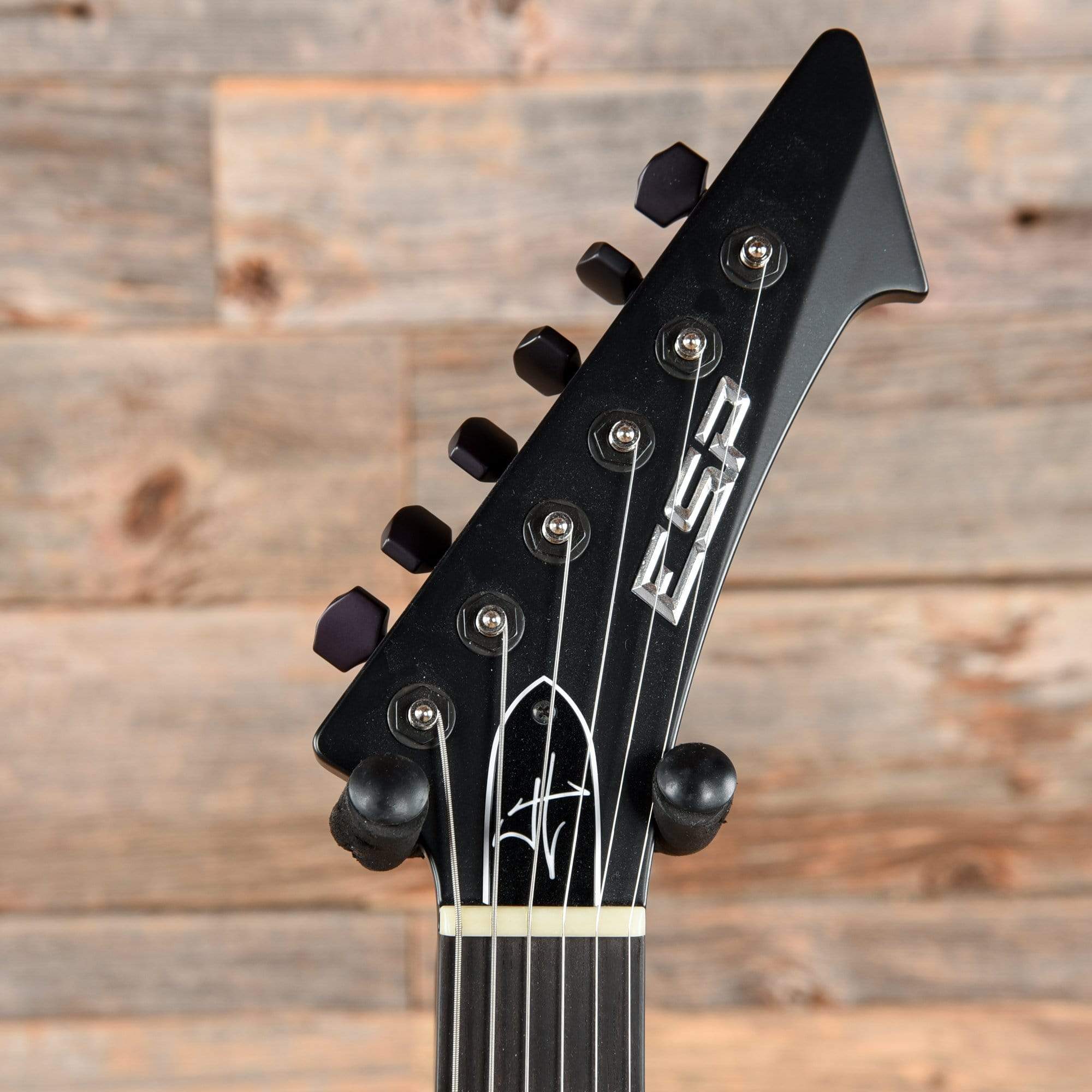 ESP Snakebyte James Hetfield Signature Black 2019 – Chicago Music Exchange