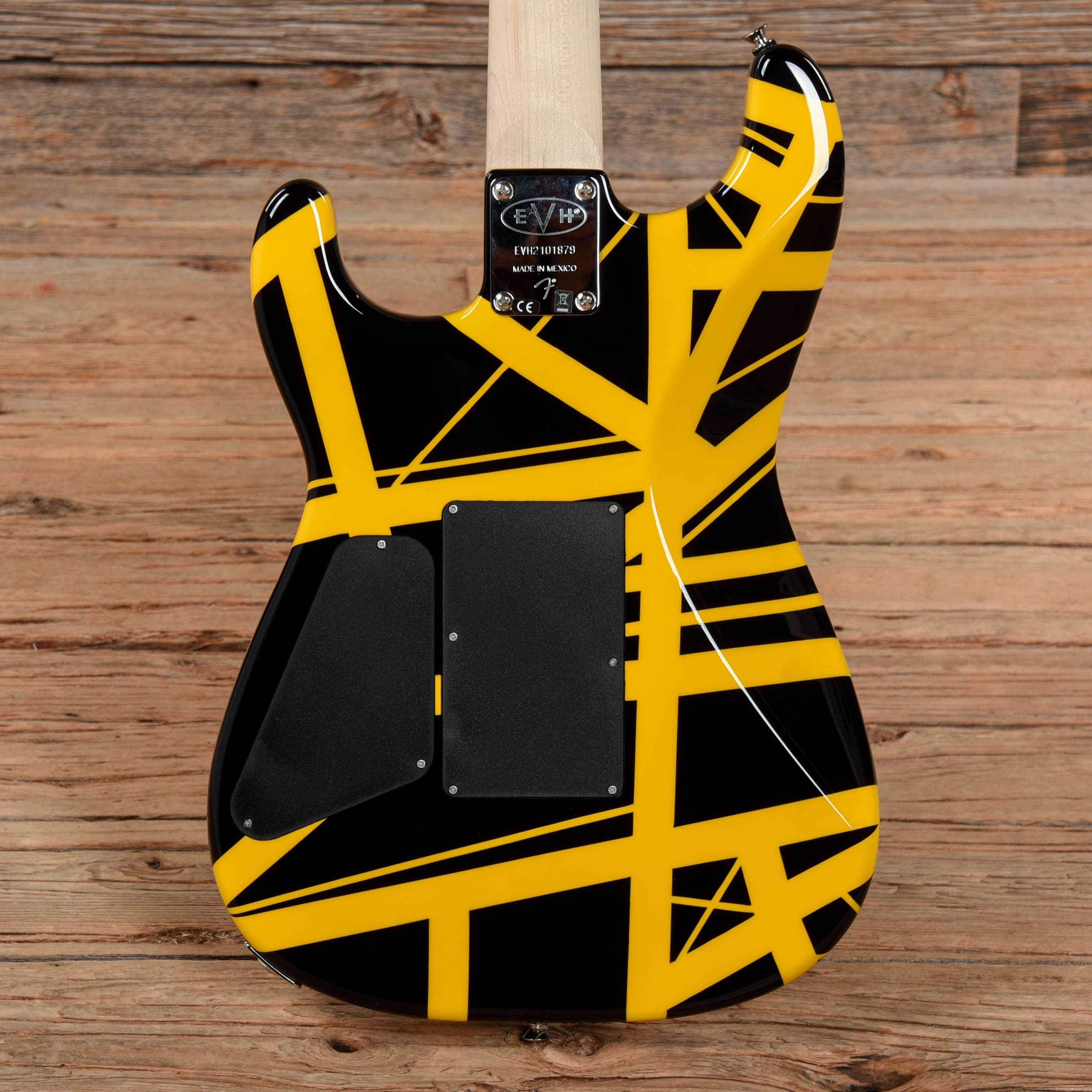 EVH Striped Series Black and Yellow 2021 – Chicago Music Exchange