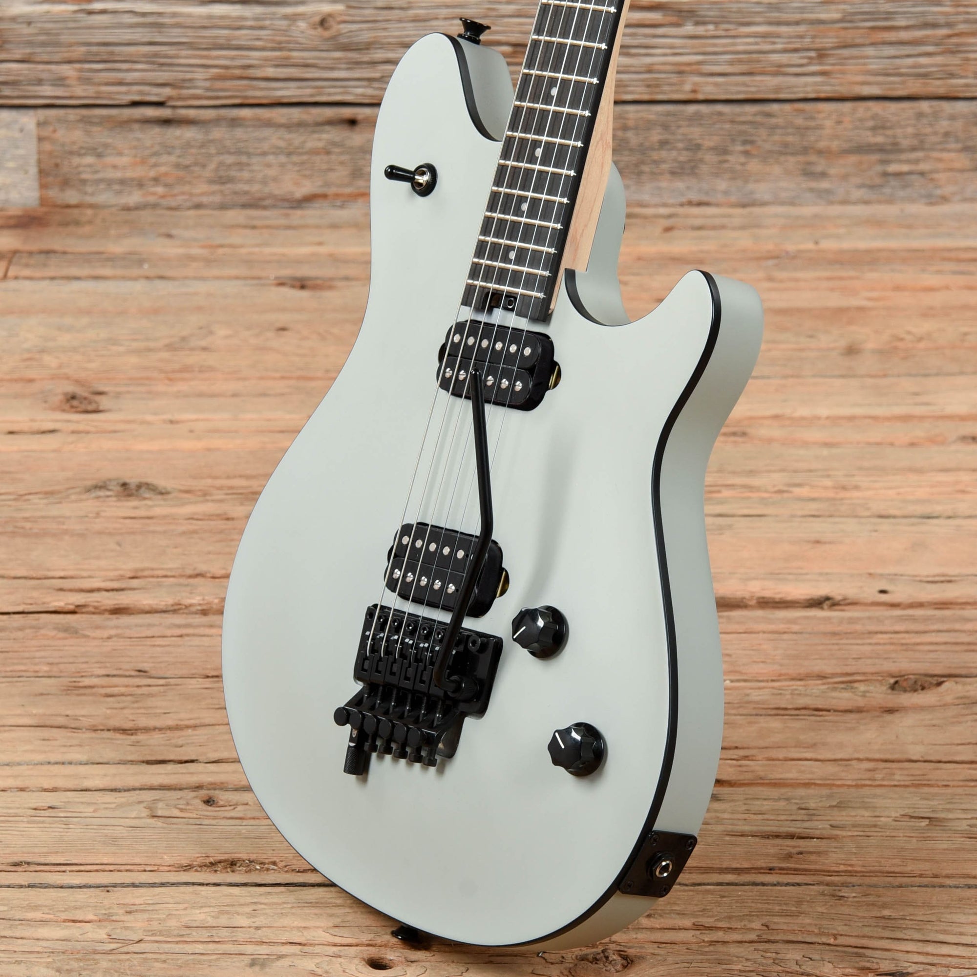EVH Wolfgang Special Primer Grey – Chicago Music Exchange