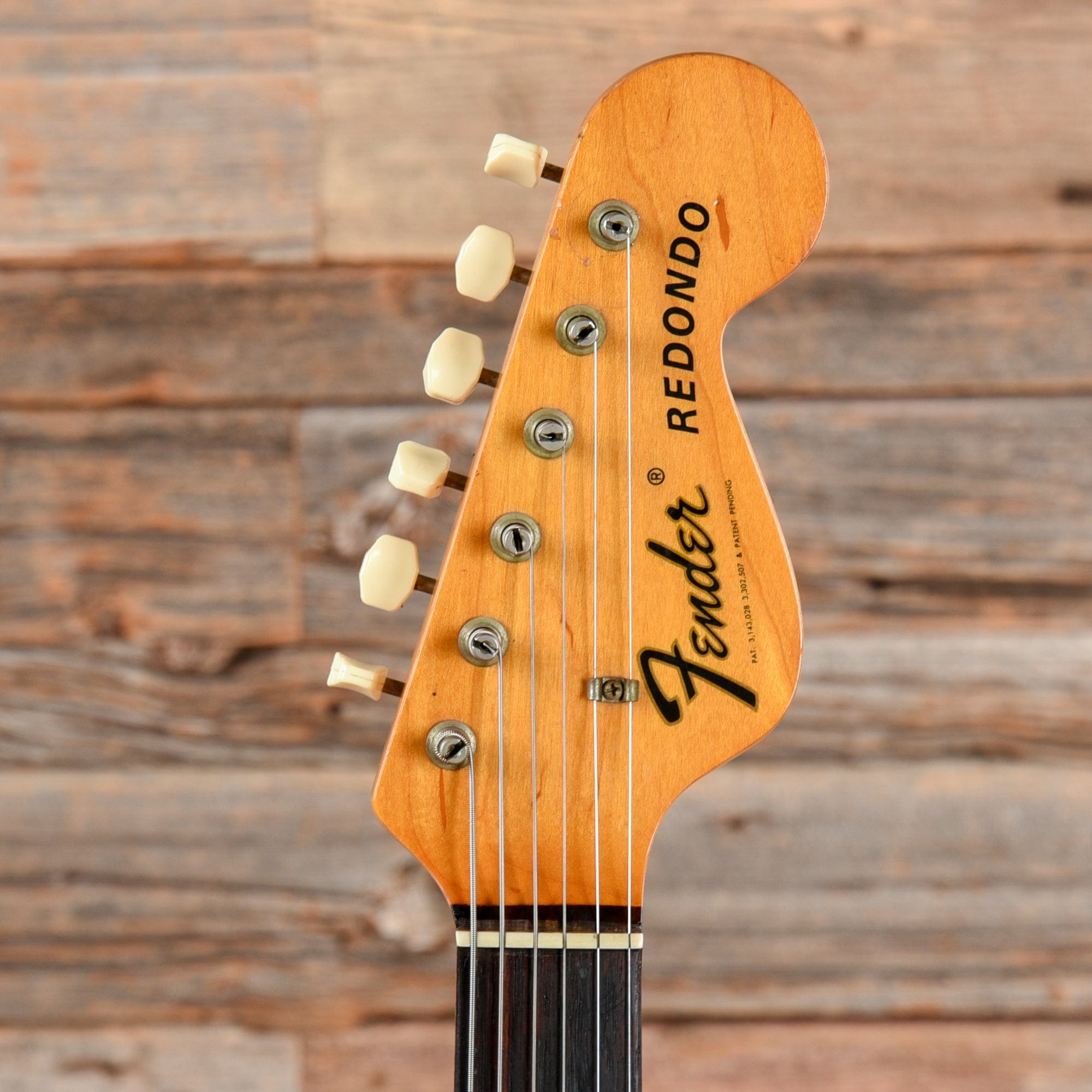 Fender Redondo Natural 1969 – Chicago Music Exchange