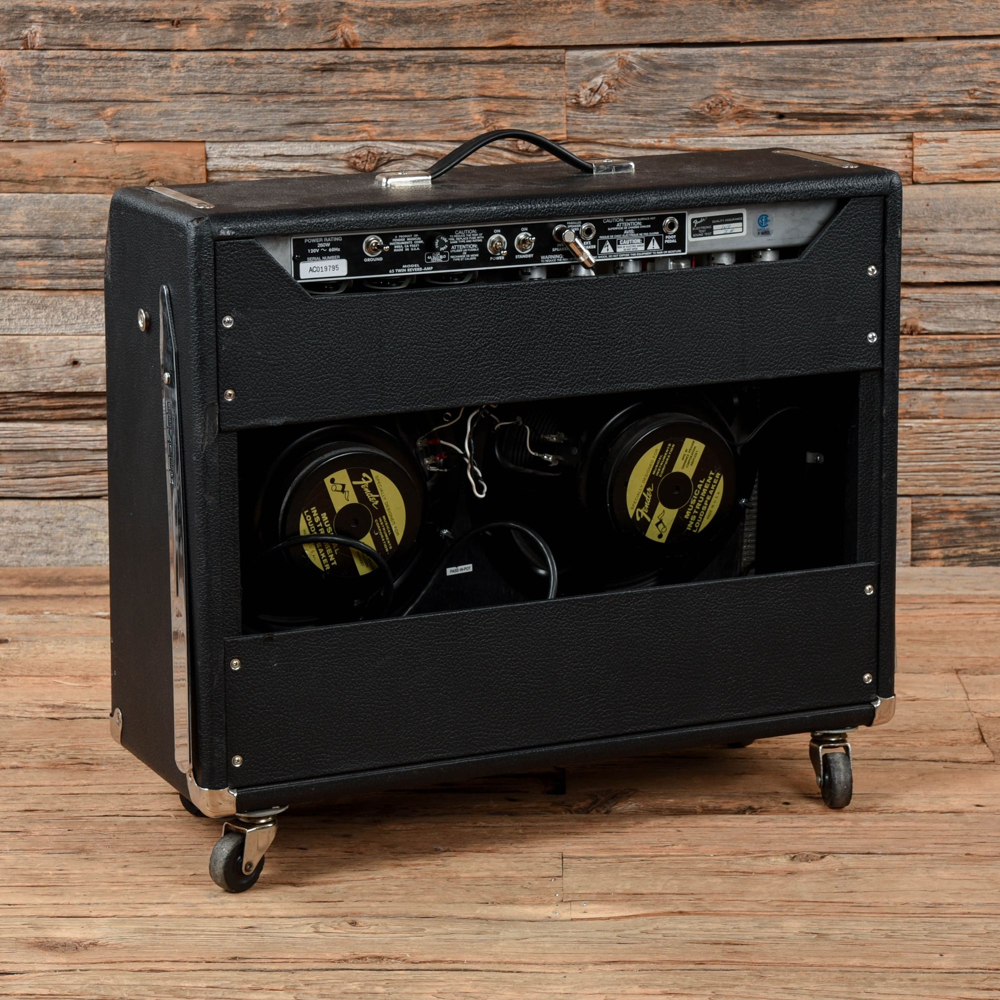 Fender '65 Twin Reverb Reissue 85-Watt 2x12" Guitar Combo – Chicago ...