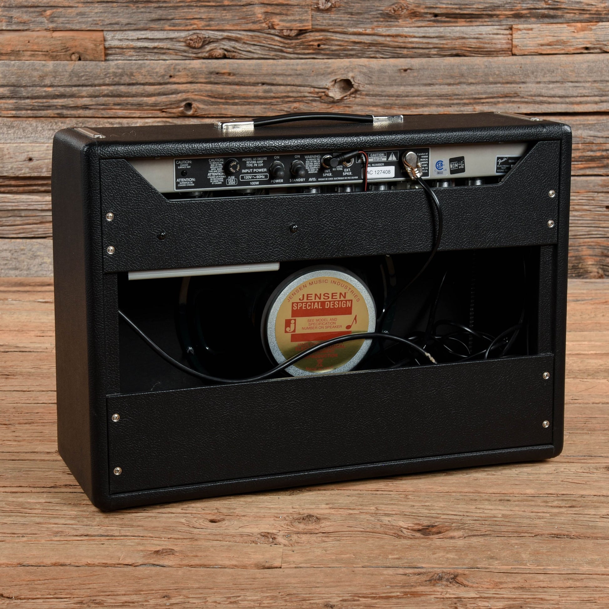 Fender 65 Deluxe Reverb – Chicago Music Exchange