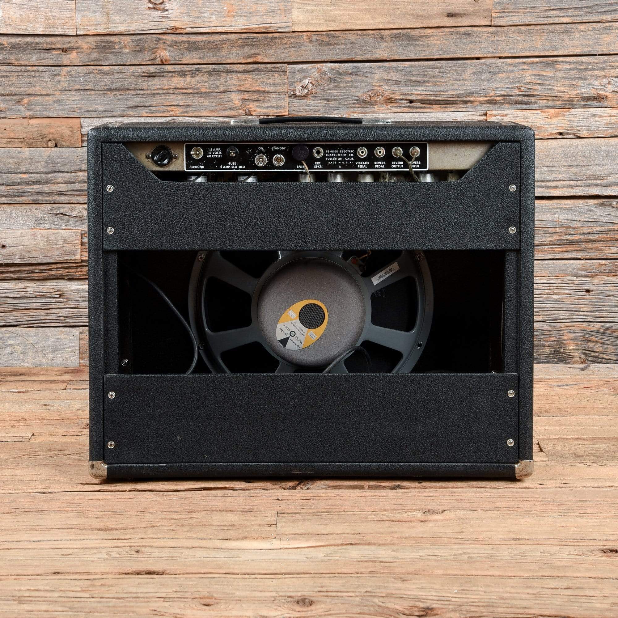 Fender Vibroverb-Amp 35w 1x15 Combo 1964 – Chicago Music Exchange