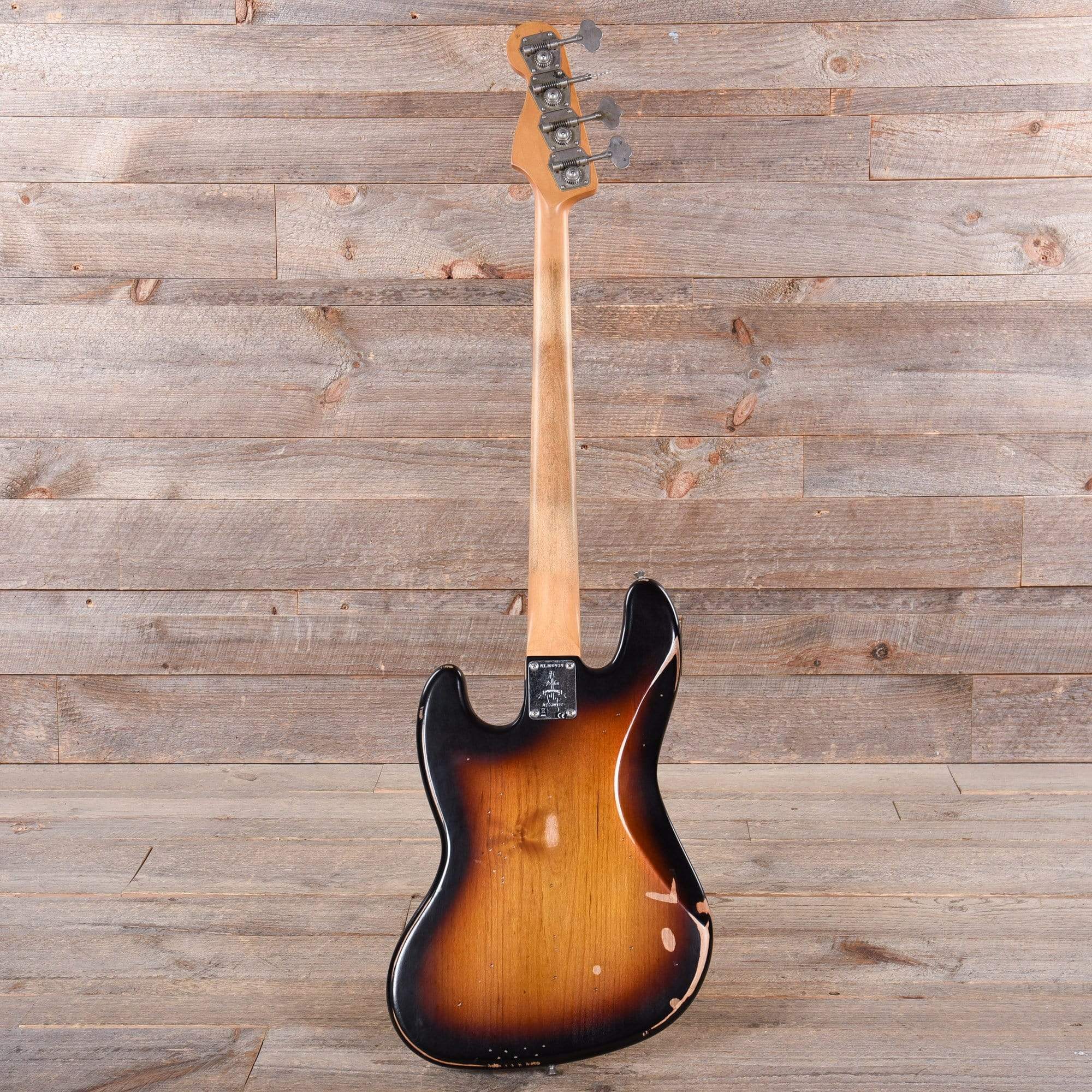Fender 60th Anniversary Road Worn '60s Jazz Bass 3-Tone Sunburst ...