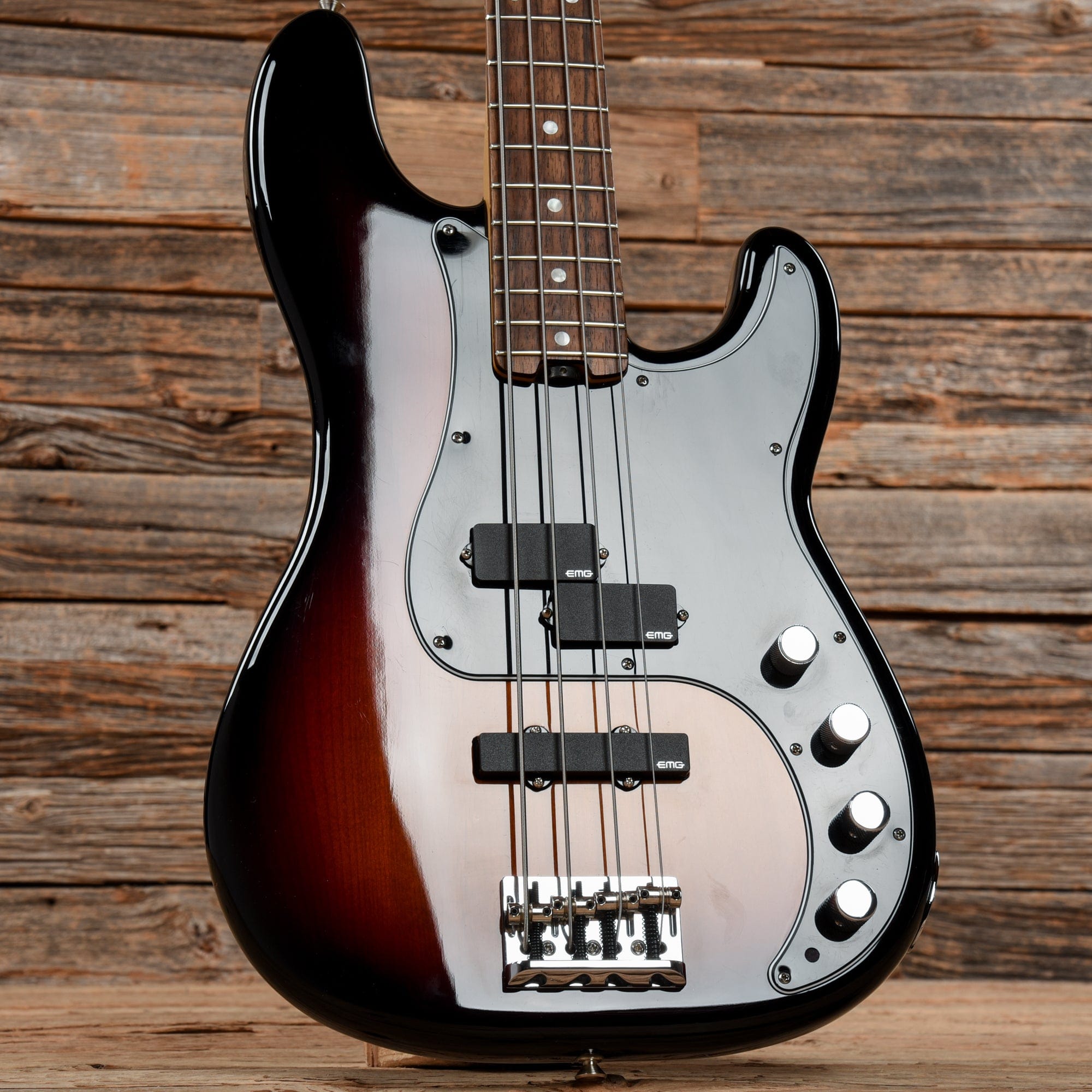 Fender American Elite Precision Bass Sunburst 2016 – Chicago Music Exchange
