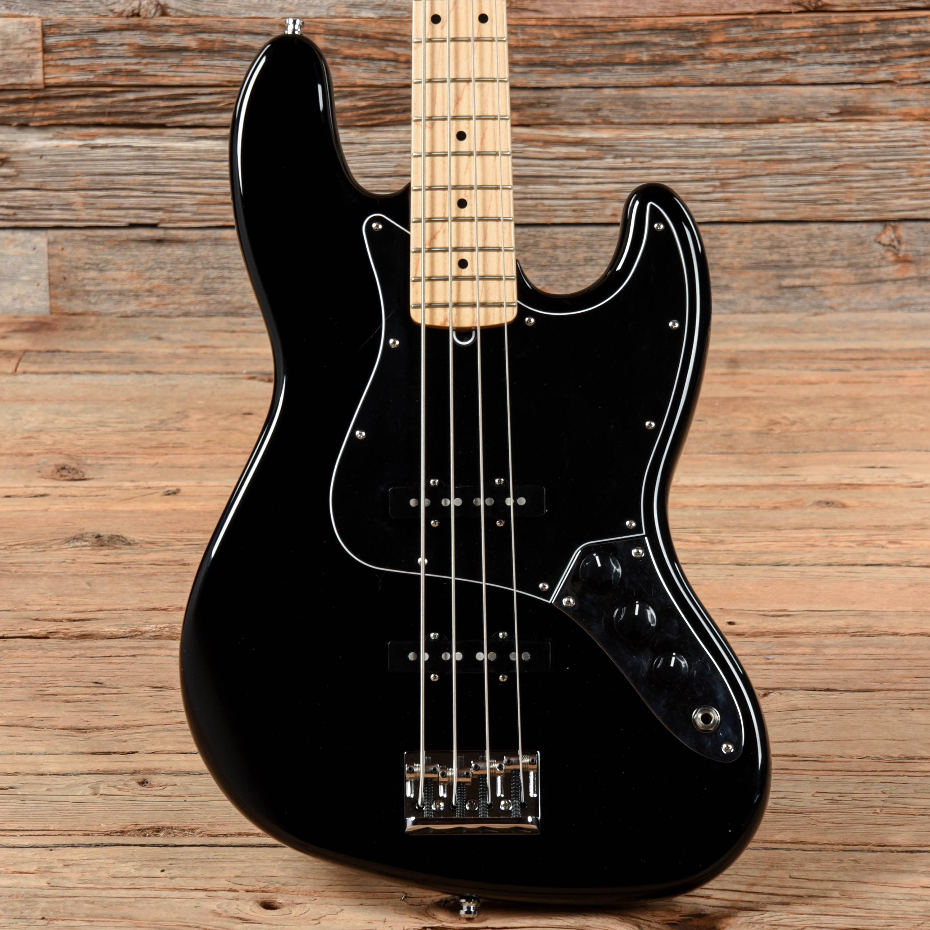 Fender American Pro Jazz Bass Black 2017 – Chicago Music Exchange