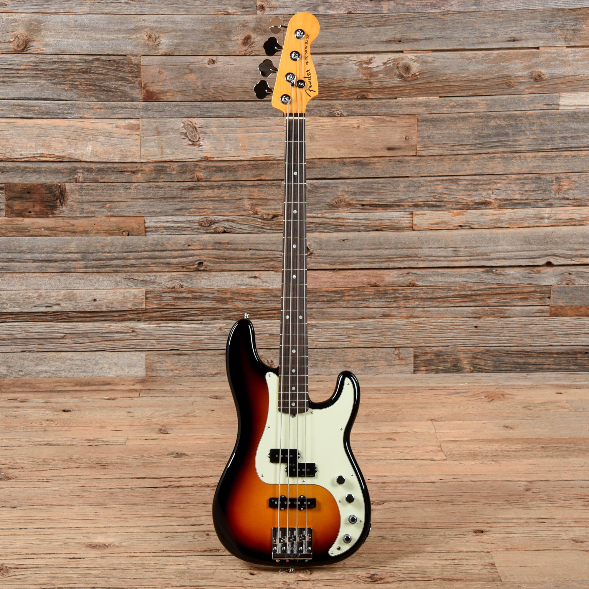 Fender American Ultra Precision Bass Ultraburst – Chicago Music Exchange