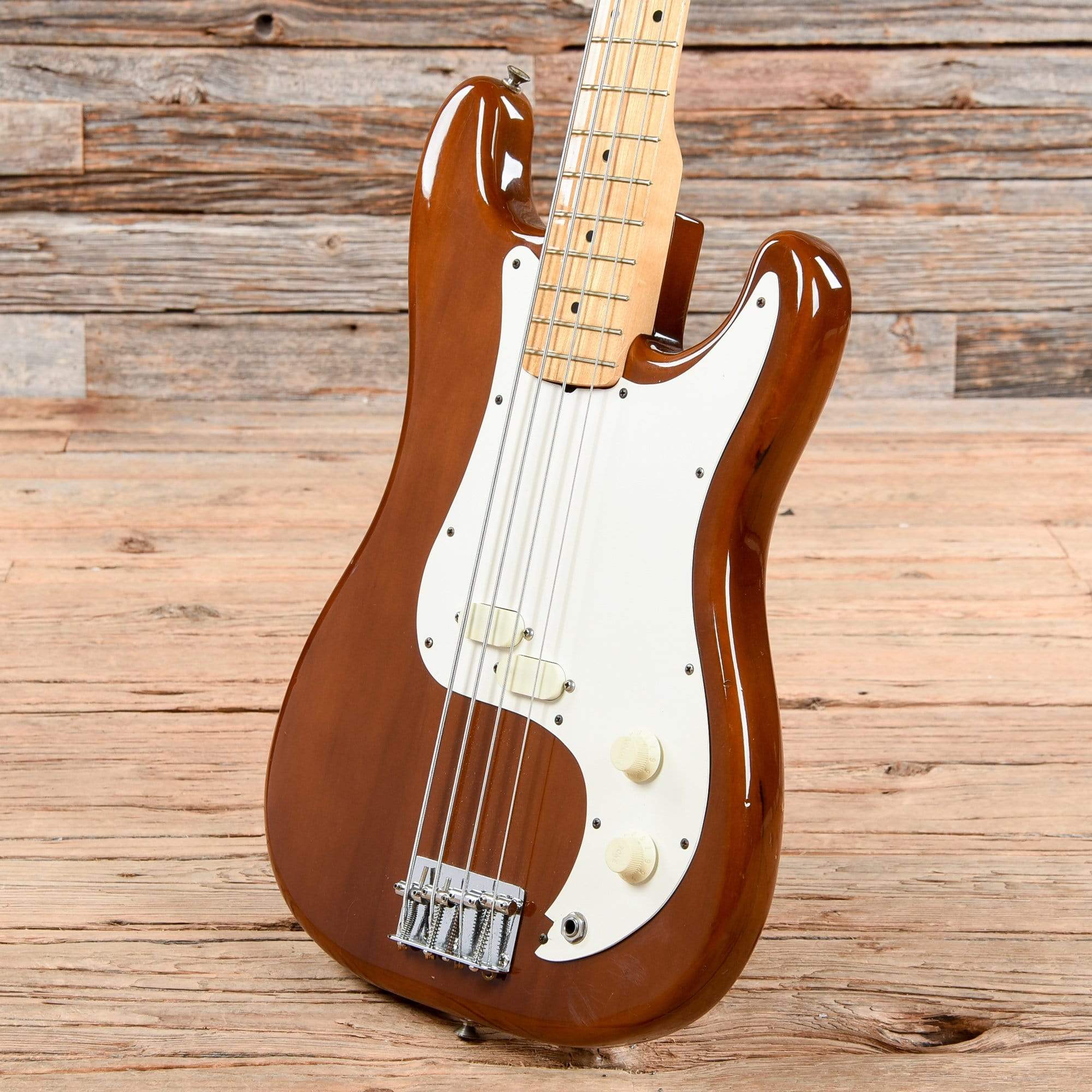 Fender Bullet Bass Deluxe (B-34) Mocha 1983 – Chicago Music Exchange