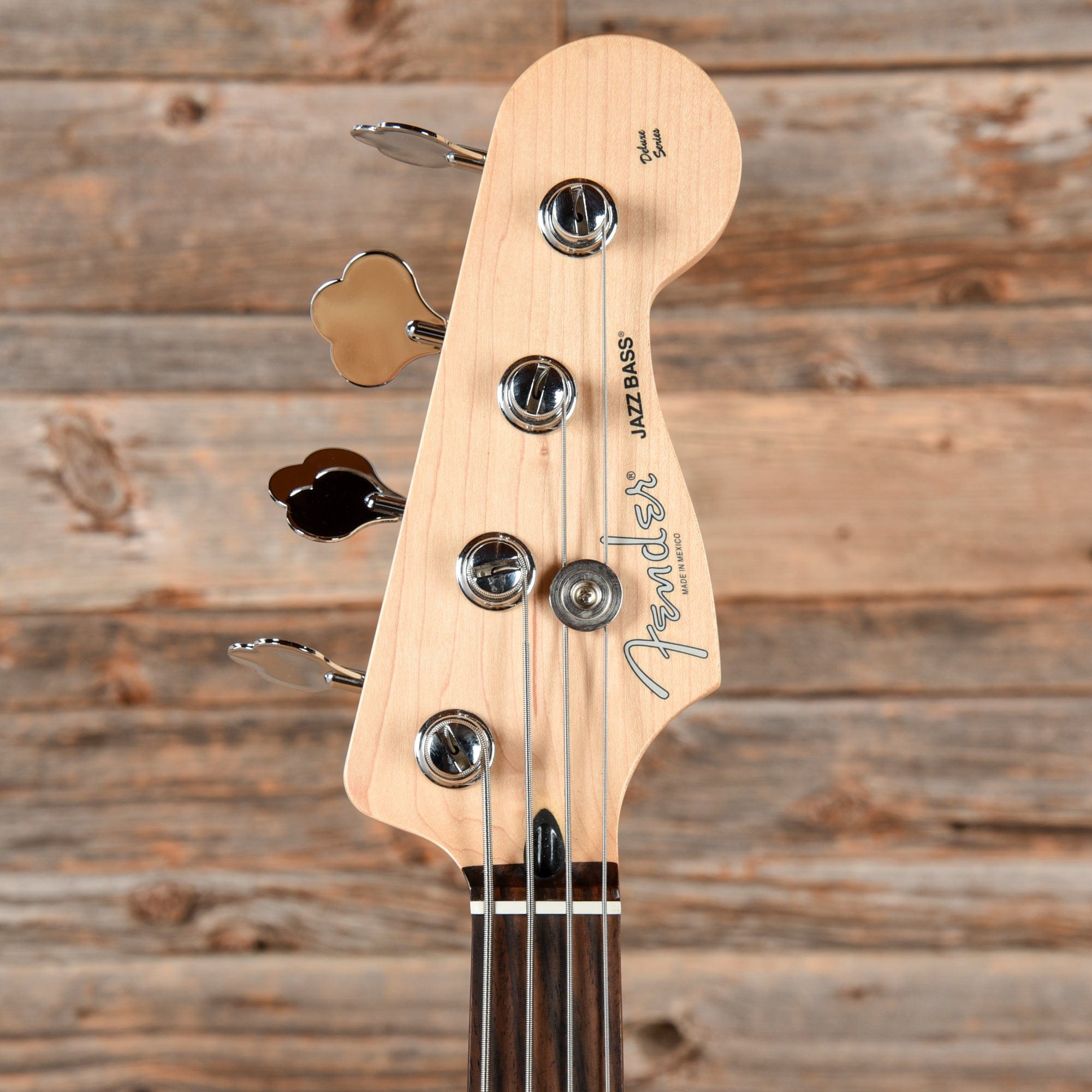 Fender Deluxe Active Jazz Bass 2016 – Chicago Music Exchange