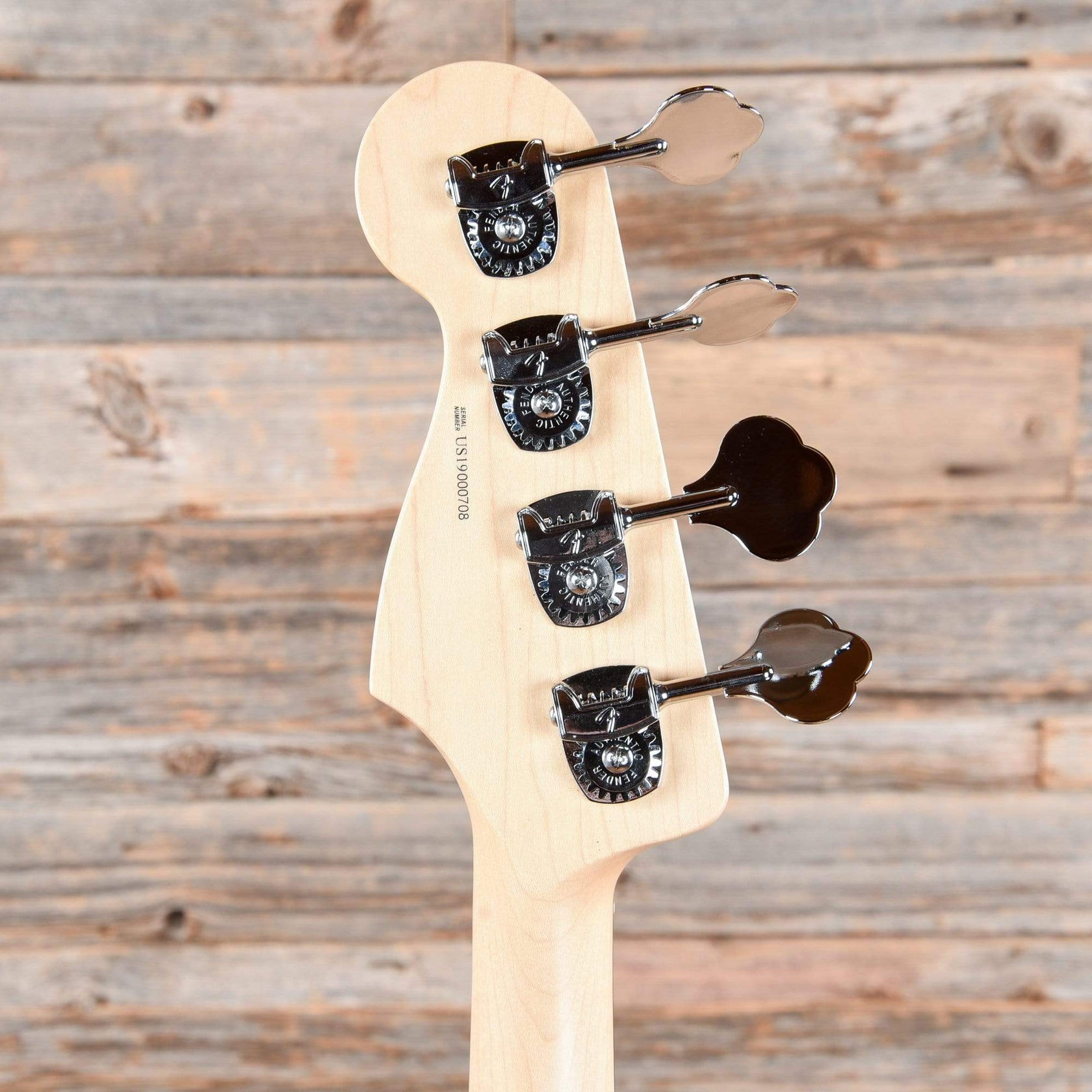 Fender Limited Edition Lightweight Ash American Pro Jazz Bass Sienna S ...