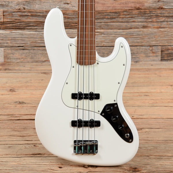 Fender Player Jazz Bass Fretless White 2021 – Chicago Music Exchange