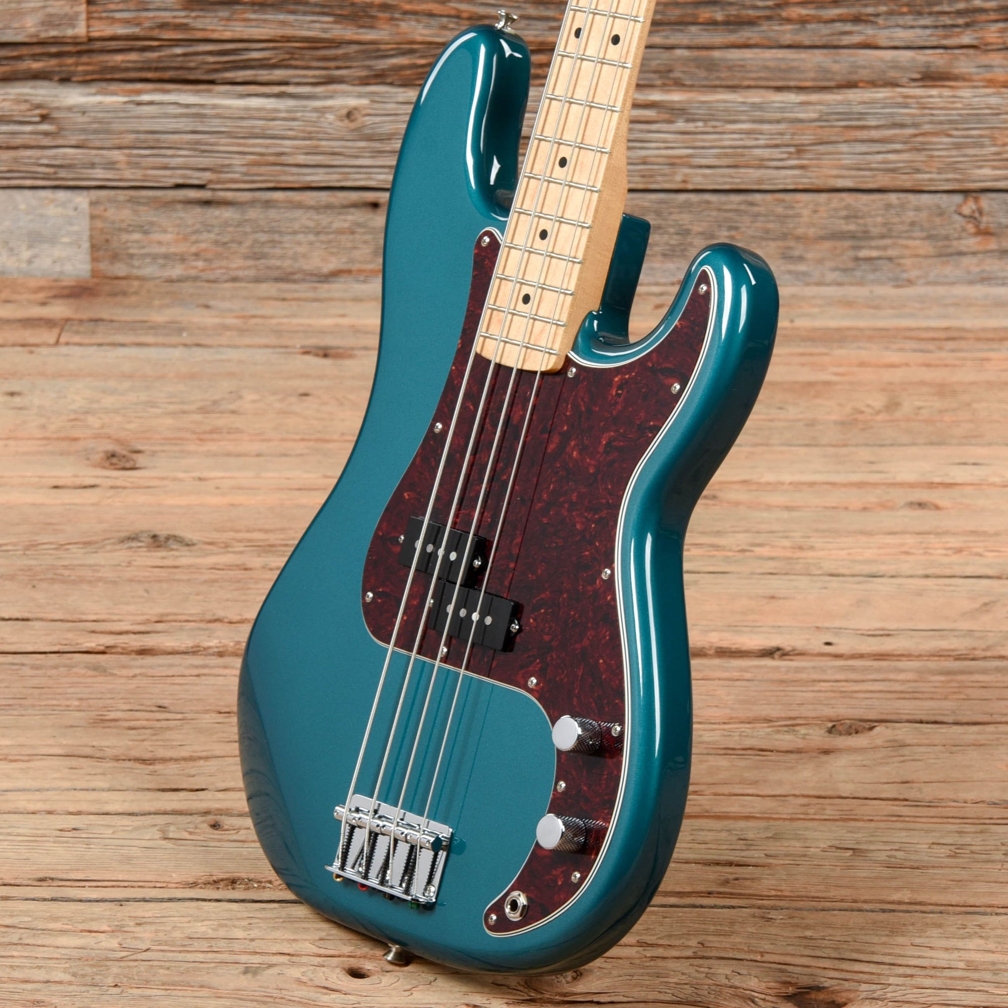Fender Player Precision Bass Tidepool 2021 – Chicago Music Exchange