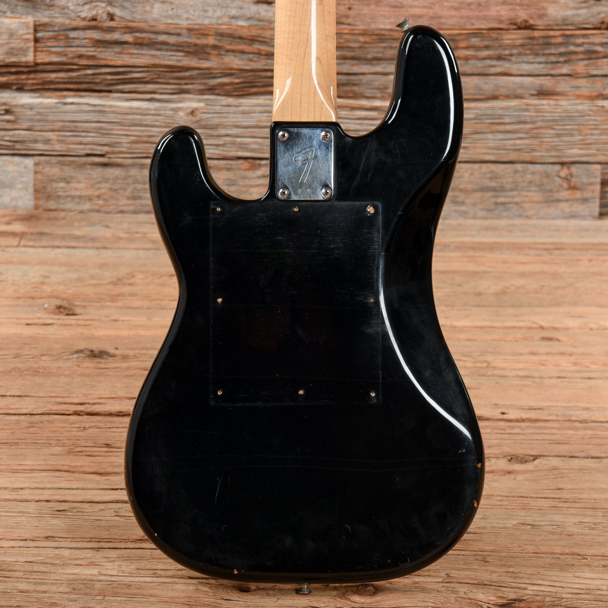 Fender Precision Bass Fretless Black 1977 – Chicago Music Exchange