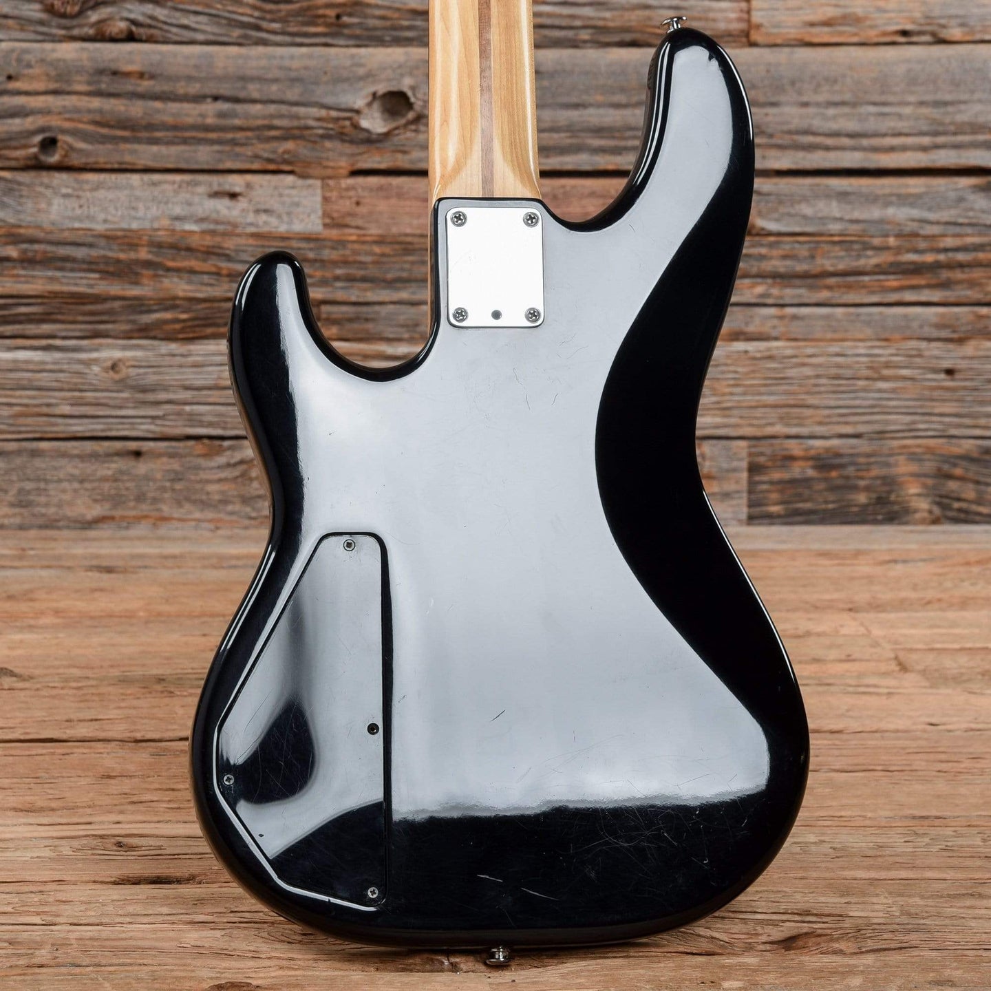 Fender Precision Bass Plus Deluxe Black 1993 – Chicago Music Exchange