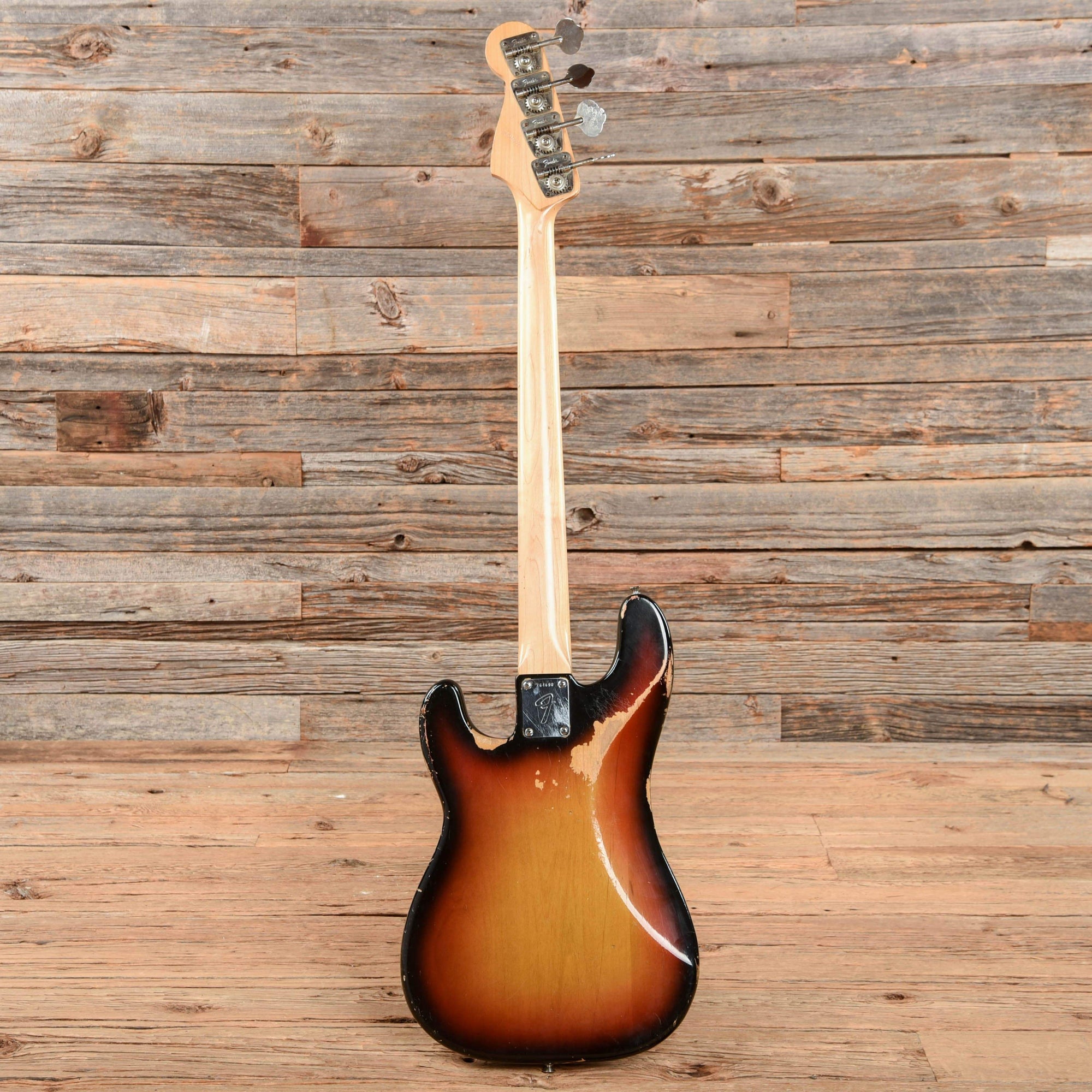 Fender Precision Bass Sunburst 1969 – Chicago Music Exchange