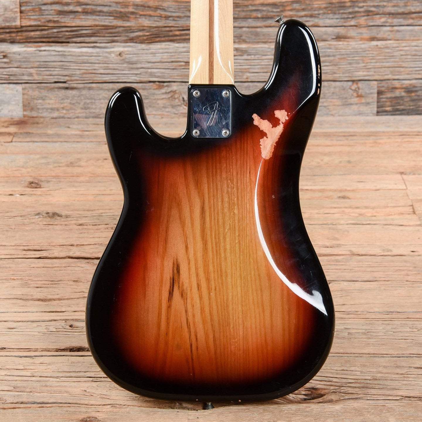 Fender Precision Bass Sunburst 1979 – Chicago Music Exchange