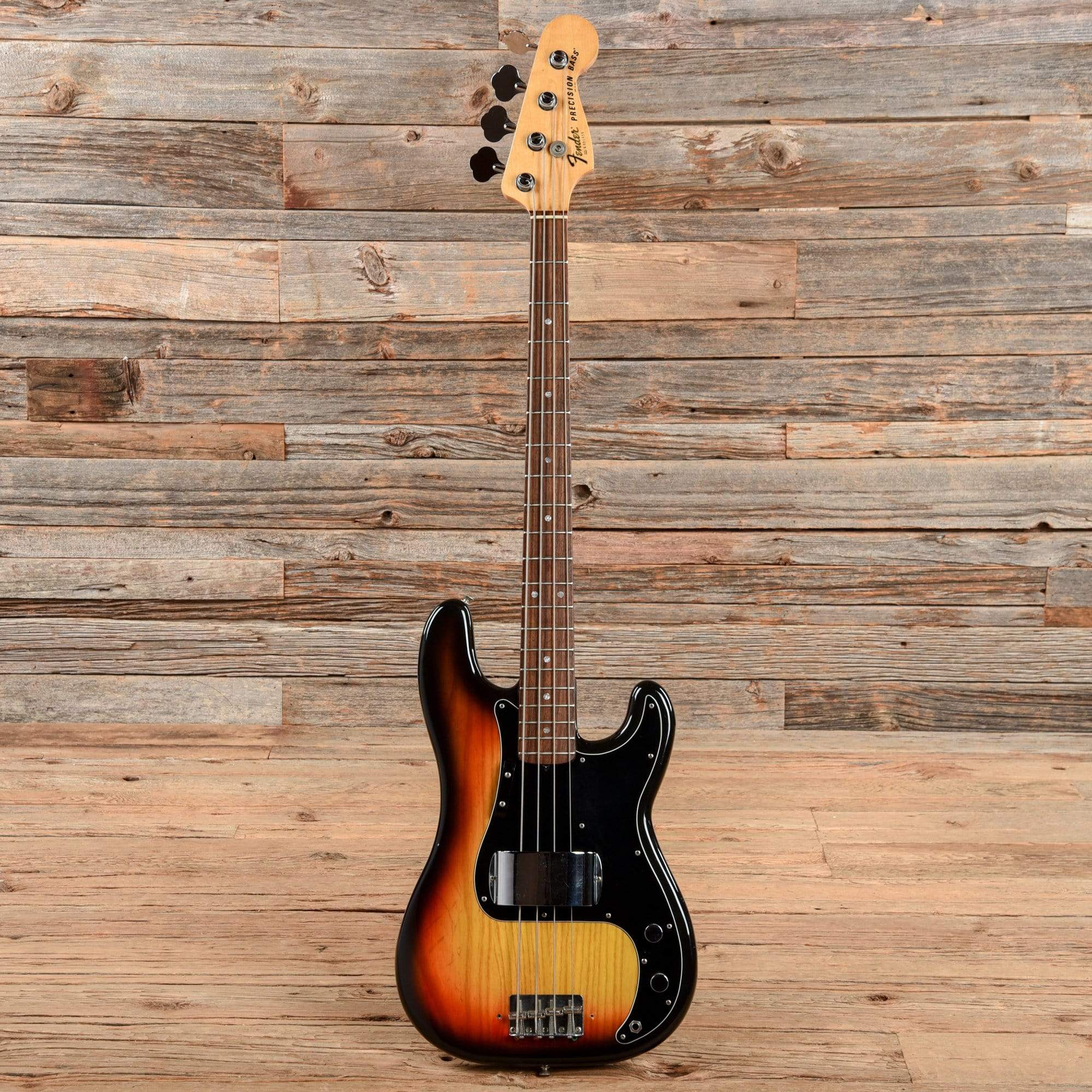 Fender Precision Bass Sunburst 1979 – Chicago Music Exchange