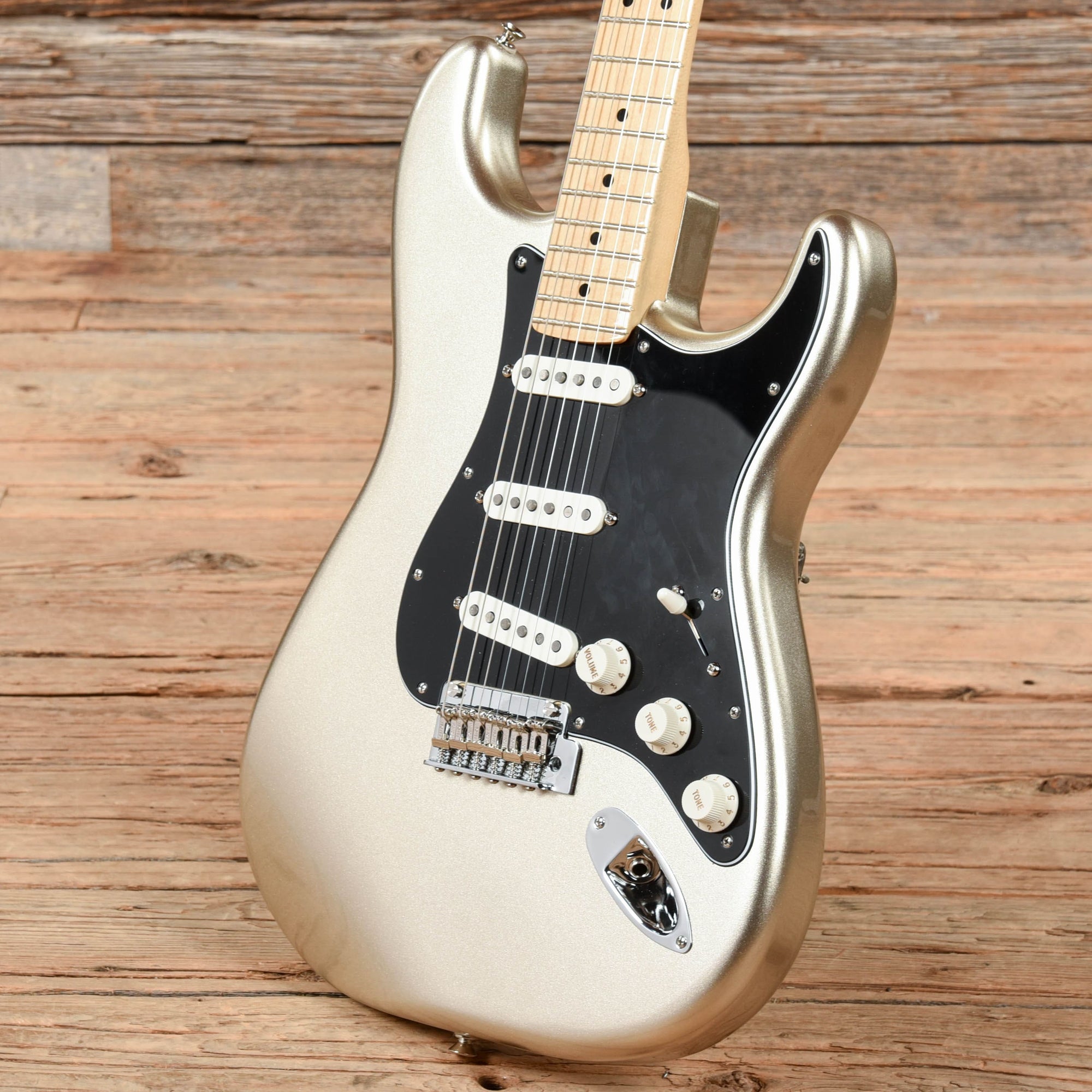 Fender 75th Anniversary Stratocaster Diamond Anniversary 2022 – Chicago ...