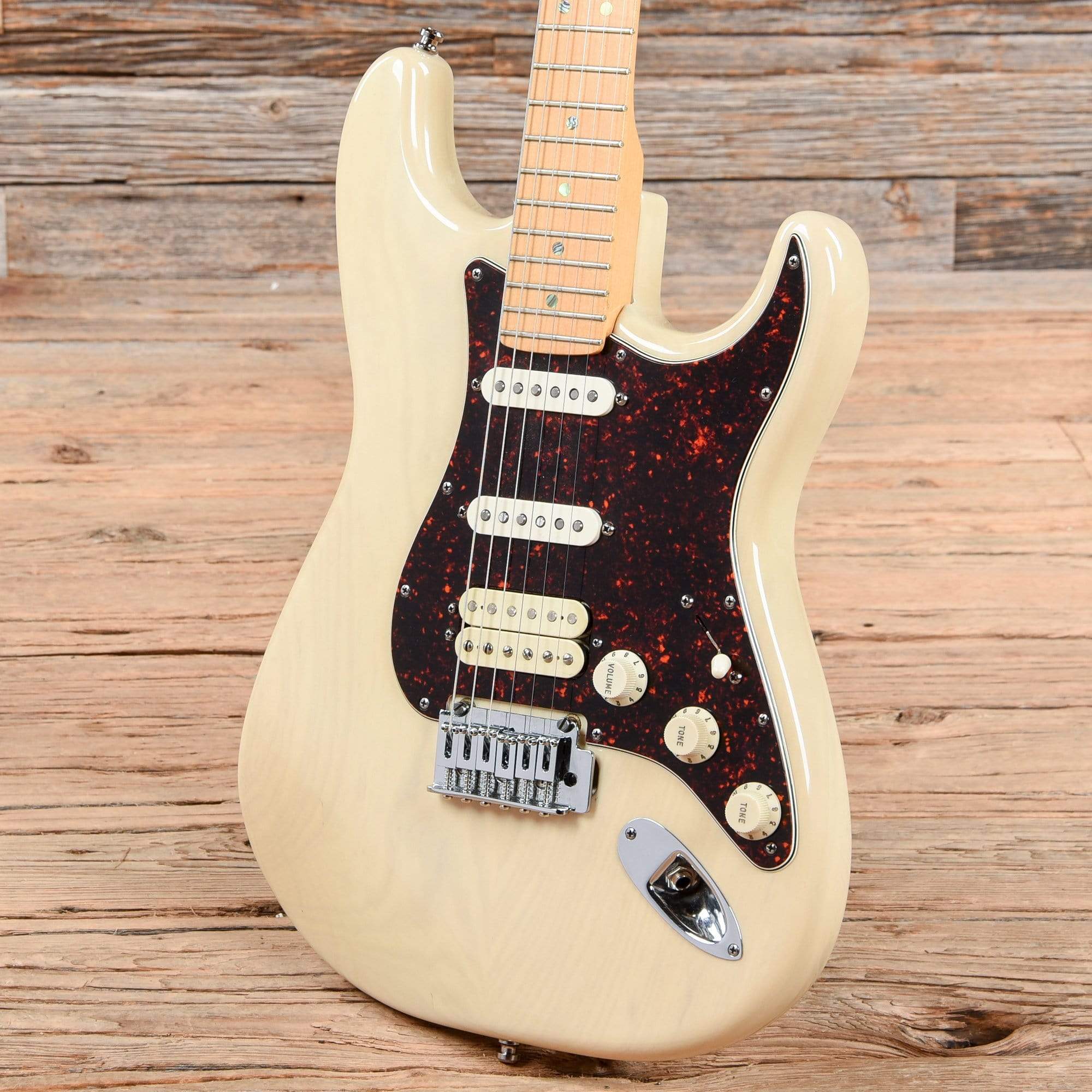 Fender American Deluxe Fat Stratocaster White Blonde 1999 – Chicago ...