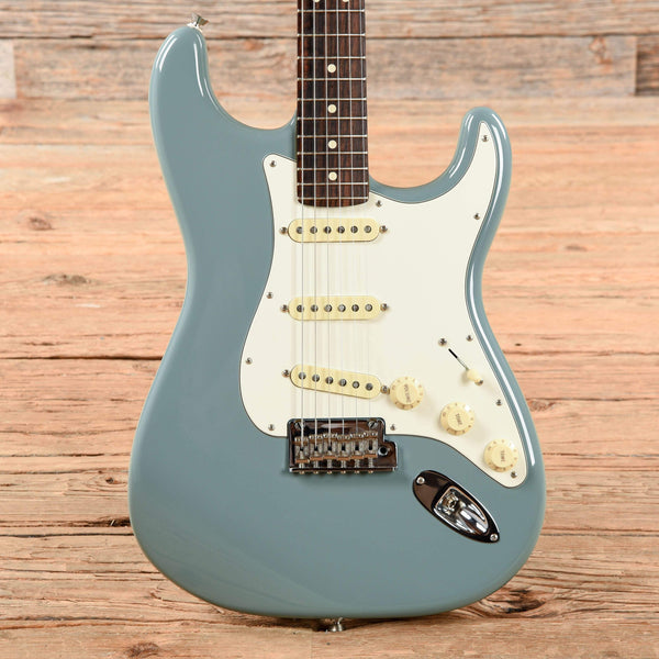 Fender American Pro Stratocaster Sonic Grey 2018 – Chicago Music Exchange