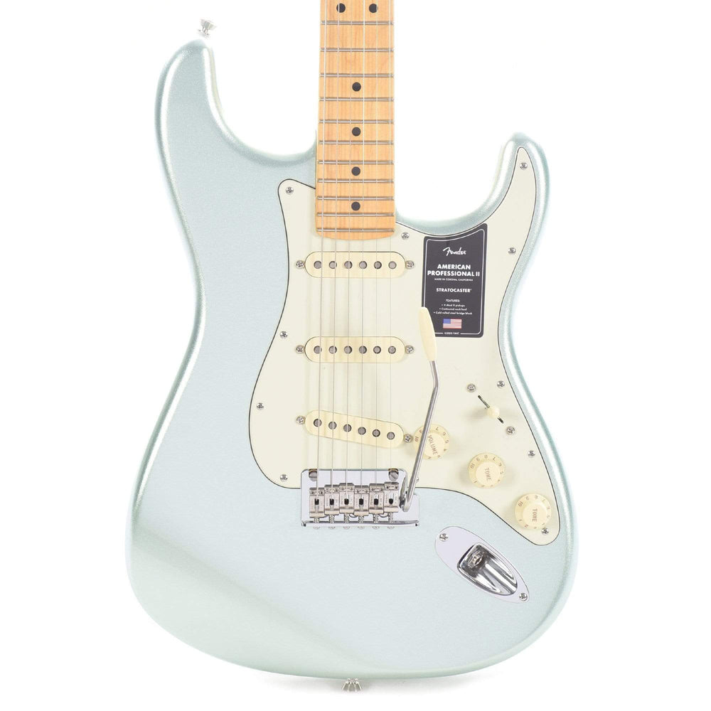 Fender American Professional II Stratocaster Black – Chicago Music Exchange