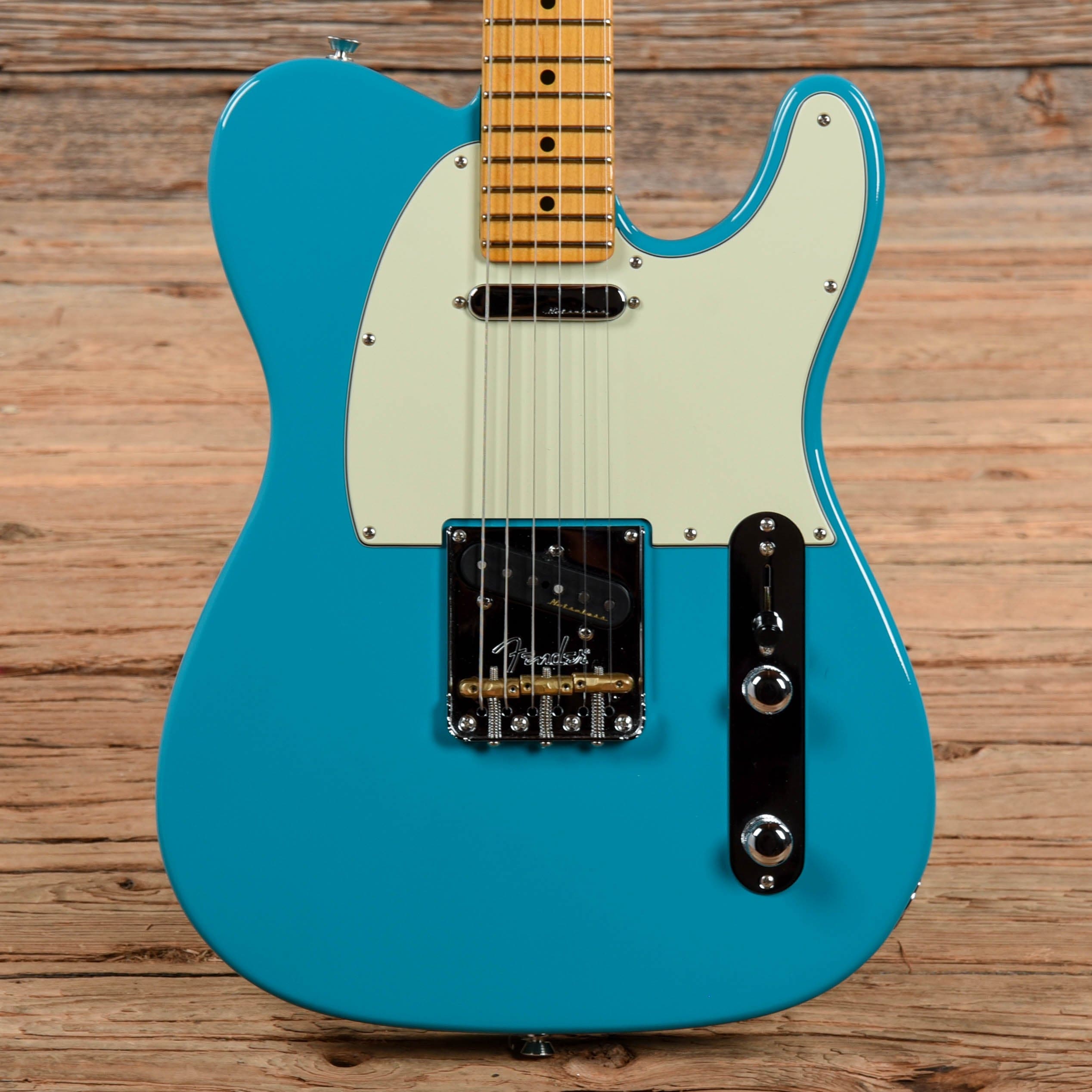 Fender American Professional II Telecaster Miami Blue 2021 – Chicago ...