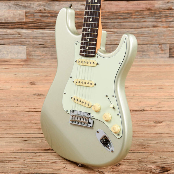 Fender American Standard Stratocaster Inca Silver 1998 – Chicago Music ...