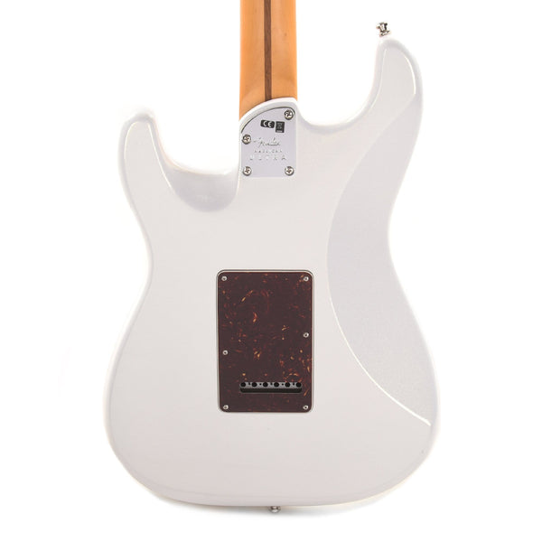 Fender American Ultra Stratocaster Arctic Pearl – Chicago Music Exchange