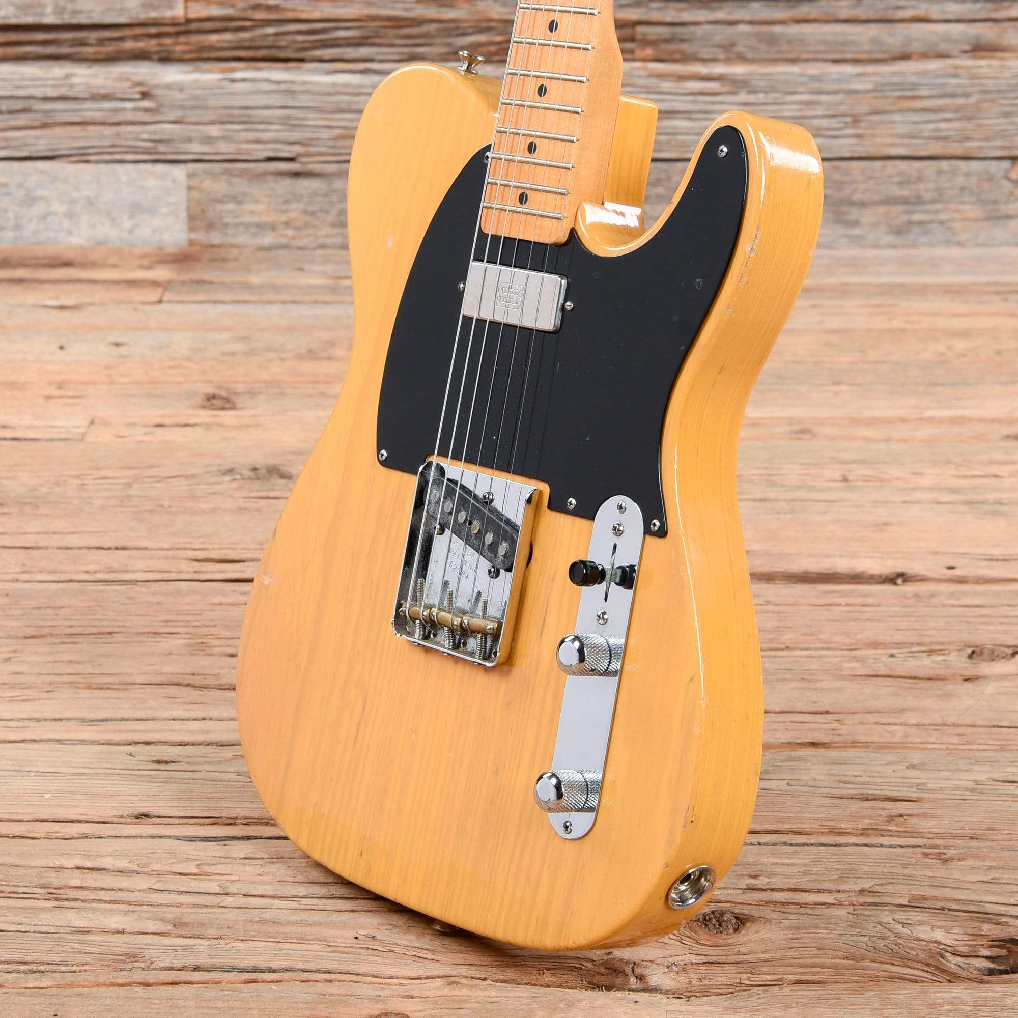 Fender American Vintage '52 Telecaster Hot Rod Butterscotch Blonde ...
