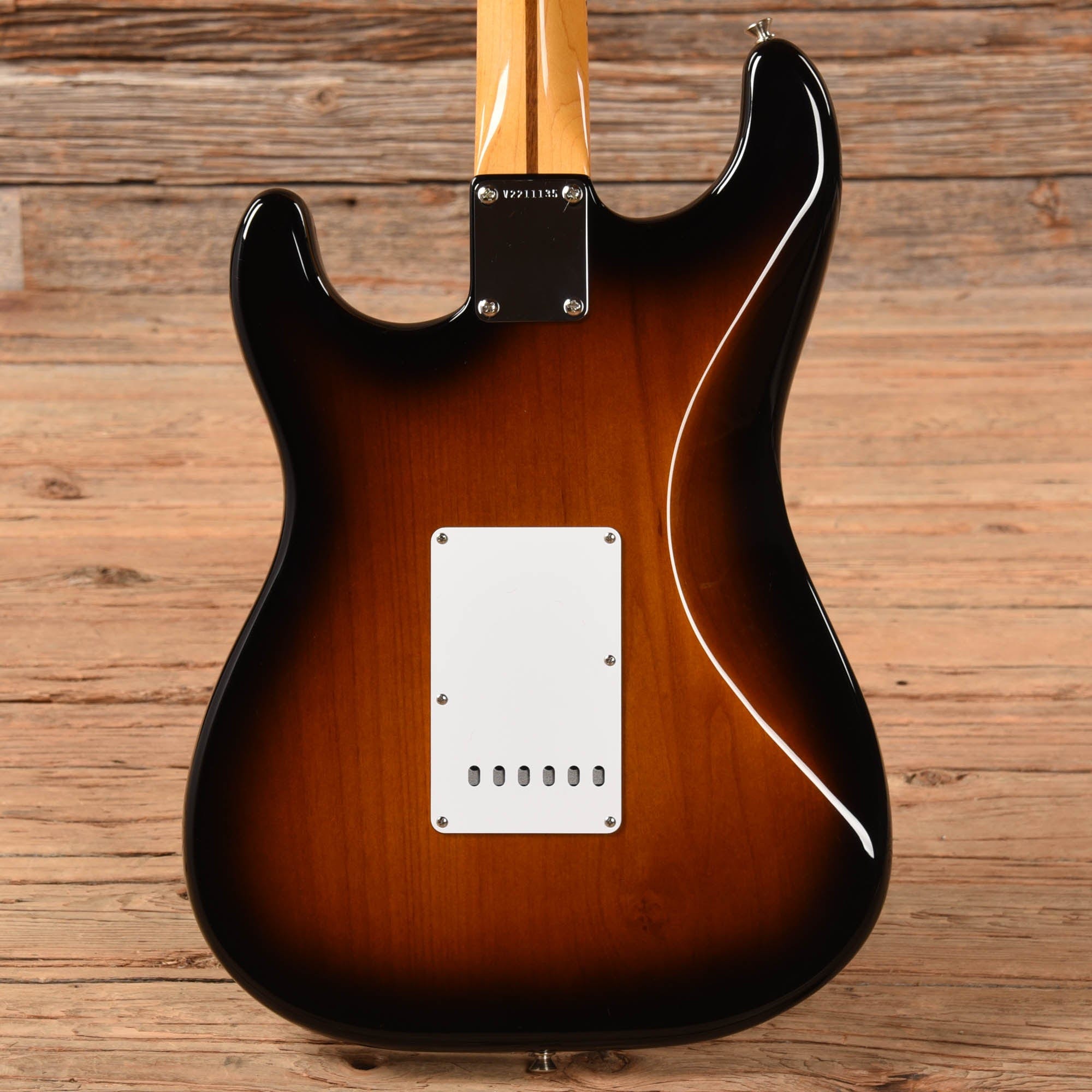 Fender American Vintage II 57 Stratocaster Two-color sunburst 2022 – Chicago Music Exchange