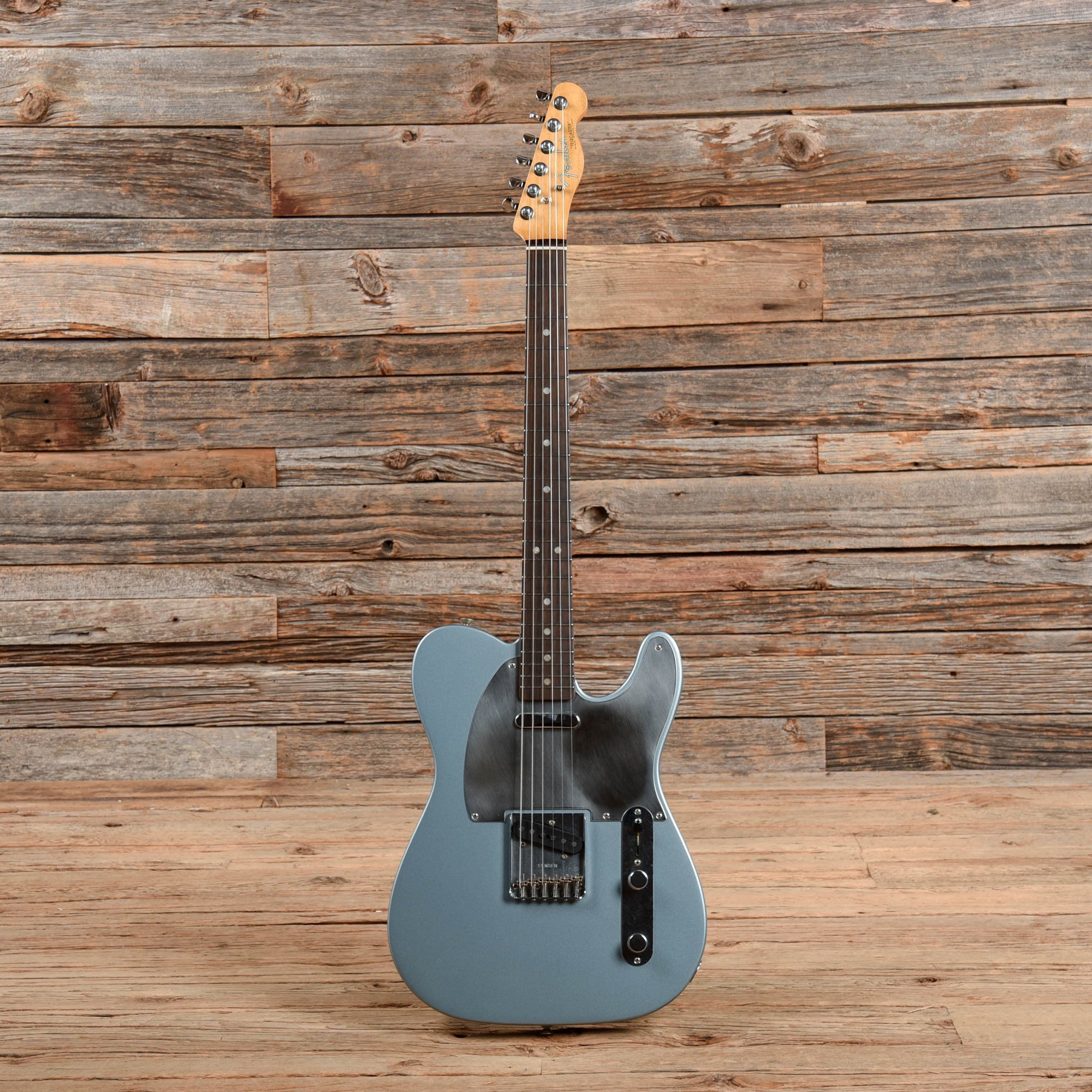 Fender Artist Chrissie Hynde Telecaster Ice Blue Metallic – Chicago ...