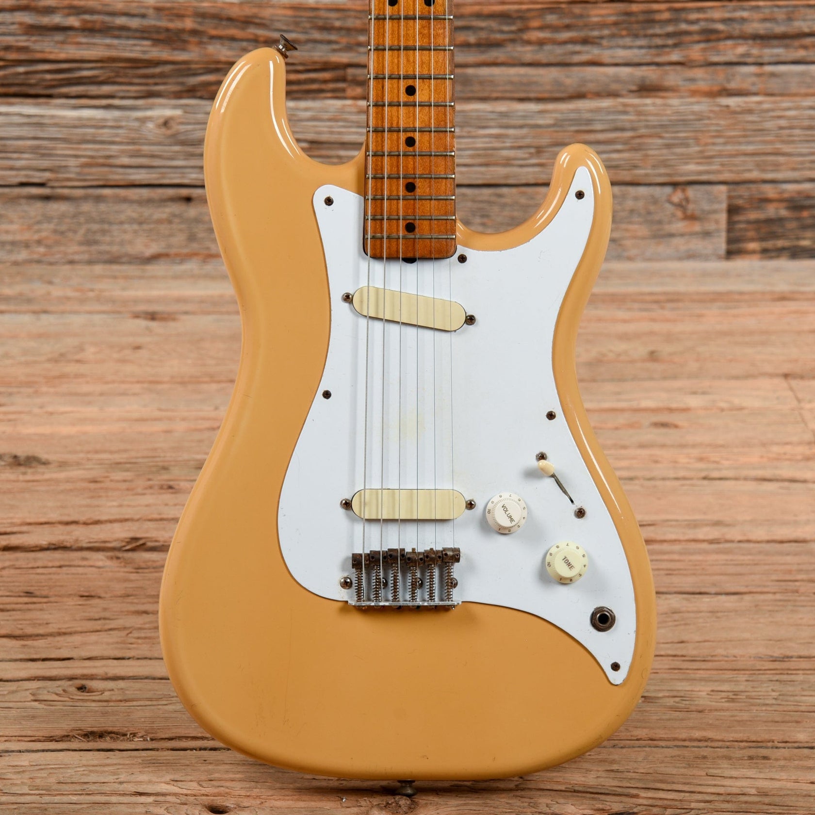 Fender Bullet Guitar White 1987 – Chicago Music Exchange