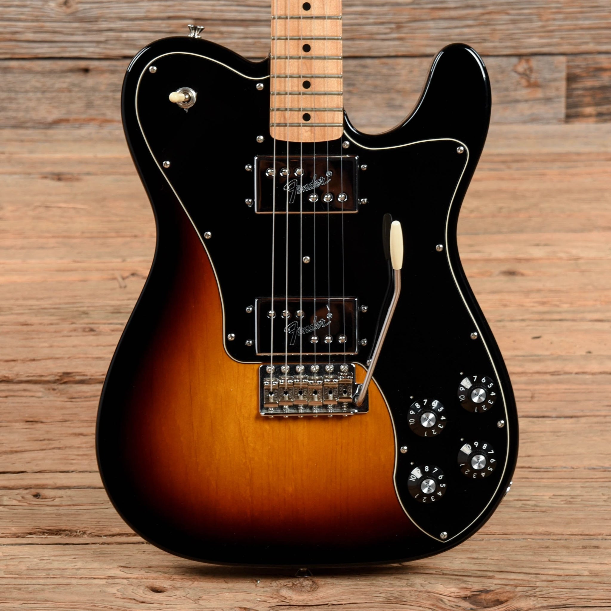 Fender Classic Player '72 Telecaster Deluxe Tremolo Sunburst 2010 ...