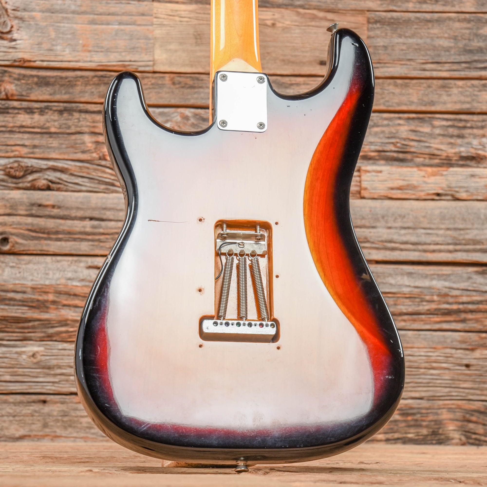 Fender Classic Series '60s Stratocaster Lacquer 3-Color Sunburst 2013 ...