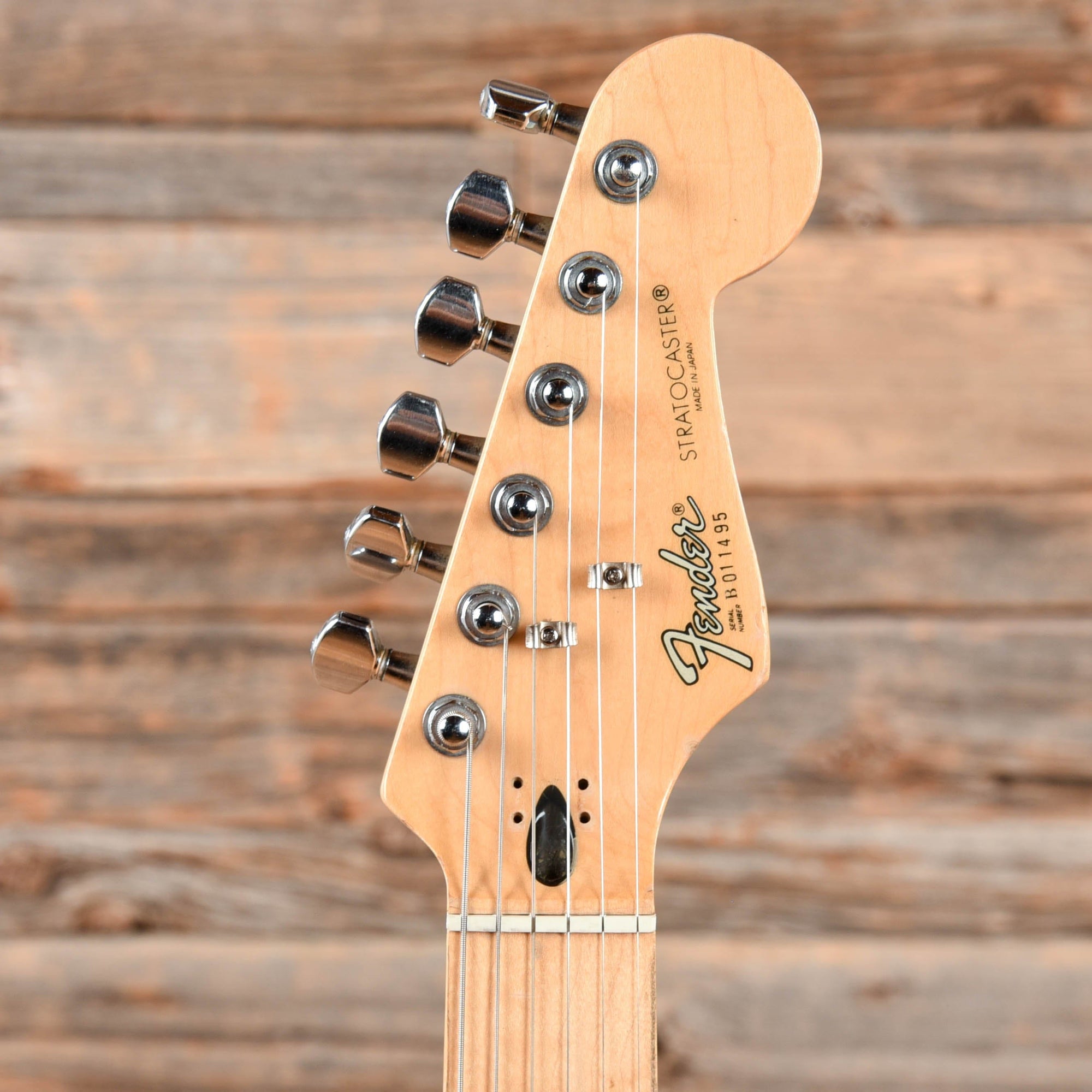 Fender Contemporary Strat Red 1985 – Chicago Music Exchange