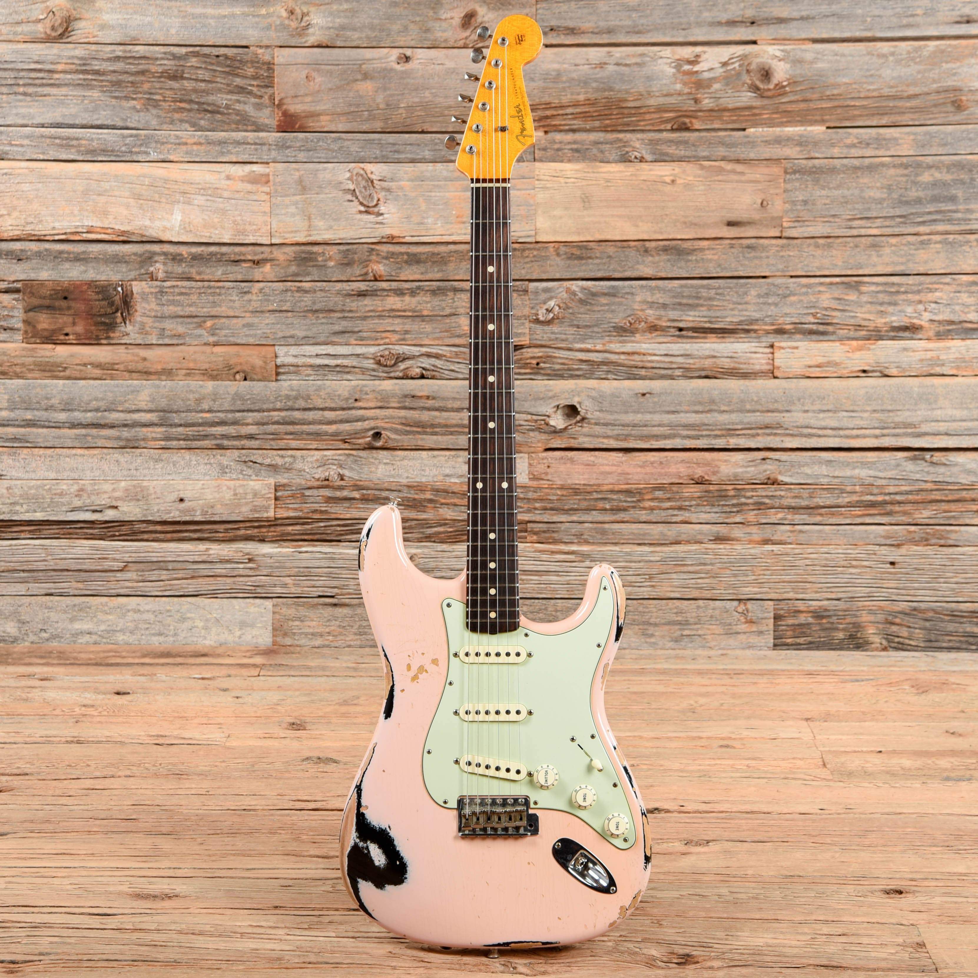 Fender Custom Shop 1962 Stratocaster Heavy Relic Faded Shell Pink Over ...