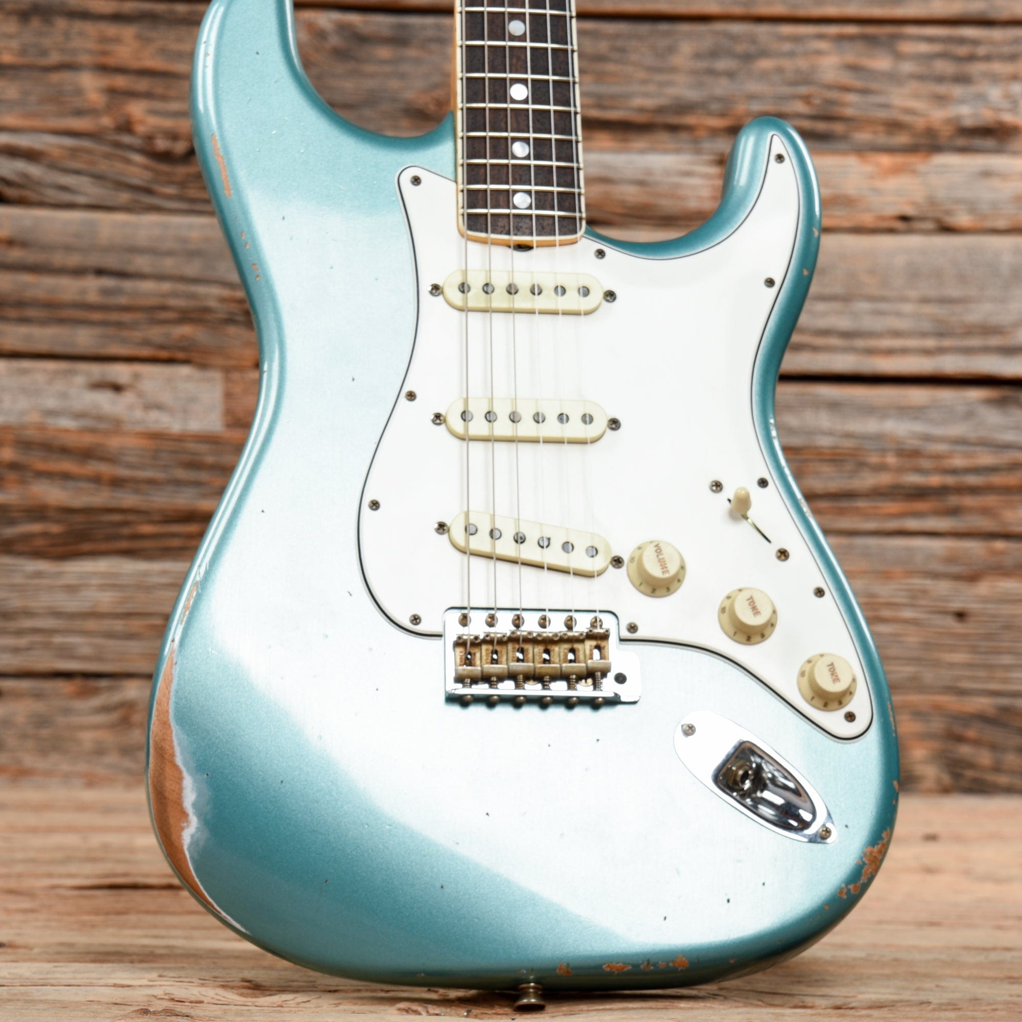 Fender Custom Shop 1967 Stratocaster Relic Aged Firemist Silver 2019 ...