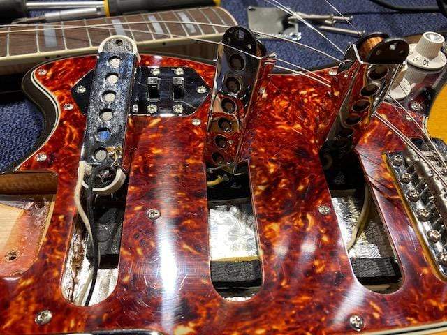 Fender Custom Shop Marauder Prototype Sunburst 1997 – Chicago Music ...