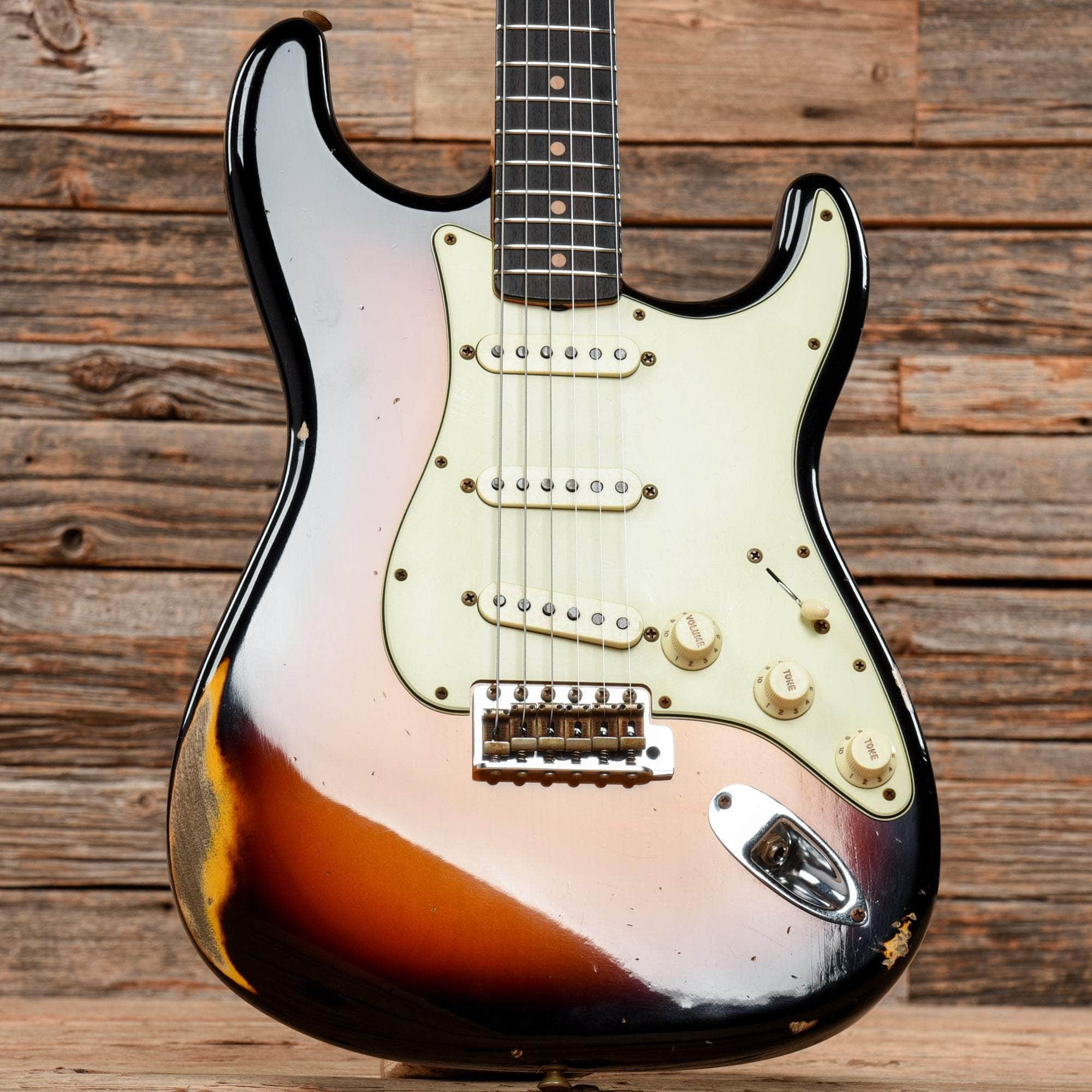Fender Custom Shop Willcutt "The 63" Stratocaster Relic 3-Tone Sunburs ...