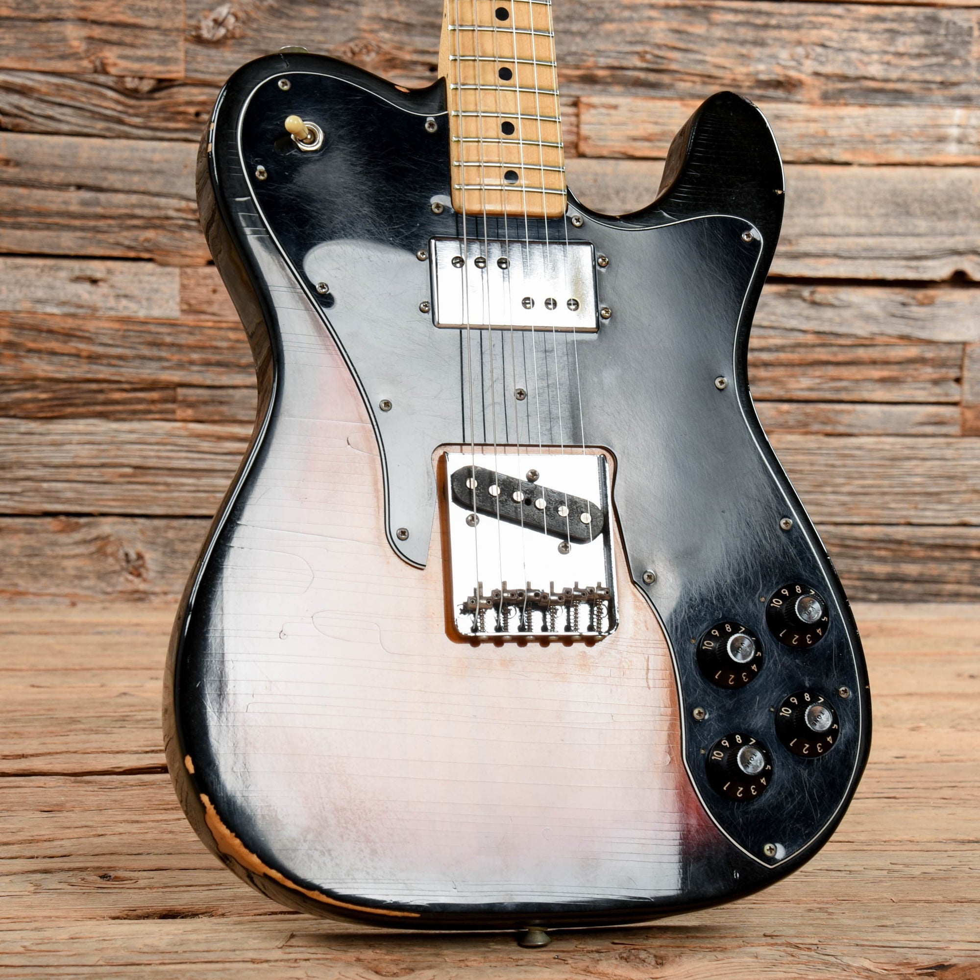 Fender Custom Telecaster Sunburst 1976 – Chicago Music Exchange