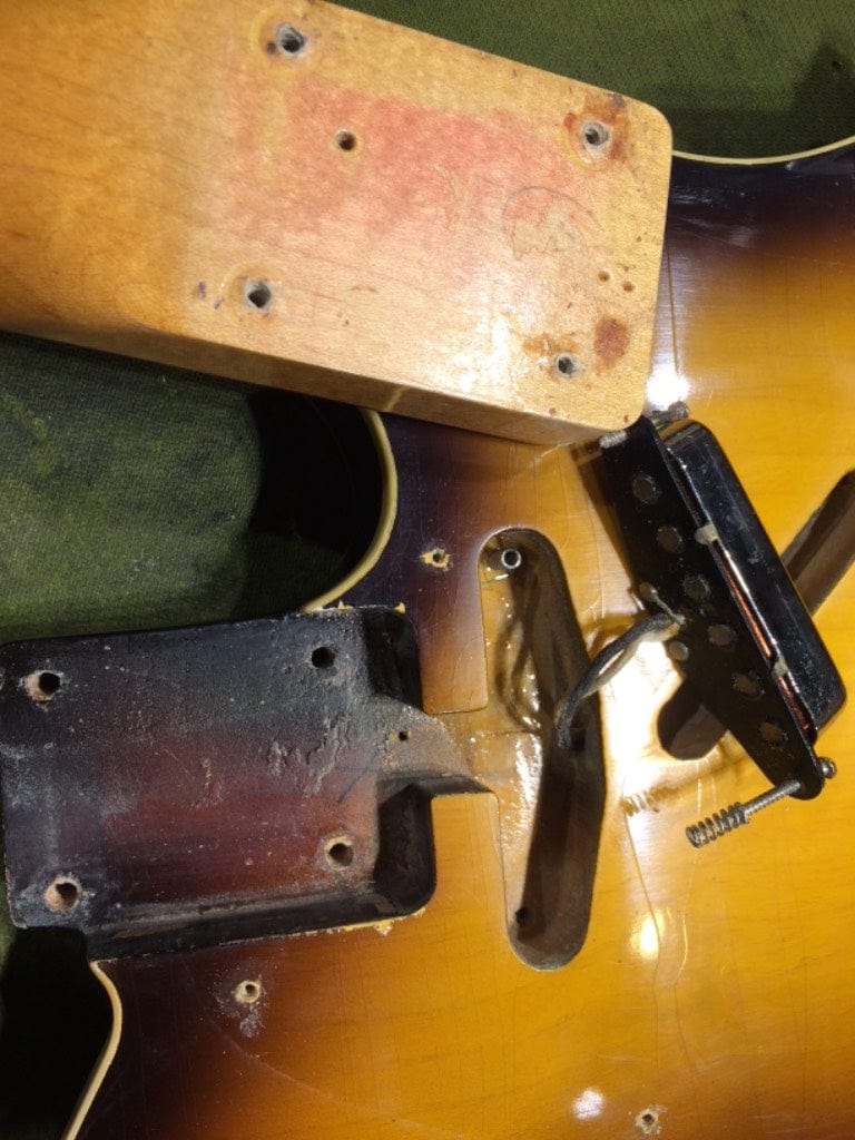 Fender Custom Telecaster Sunburst Refin 1960 – Chicago Music Exchange