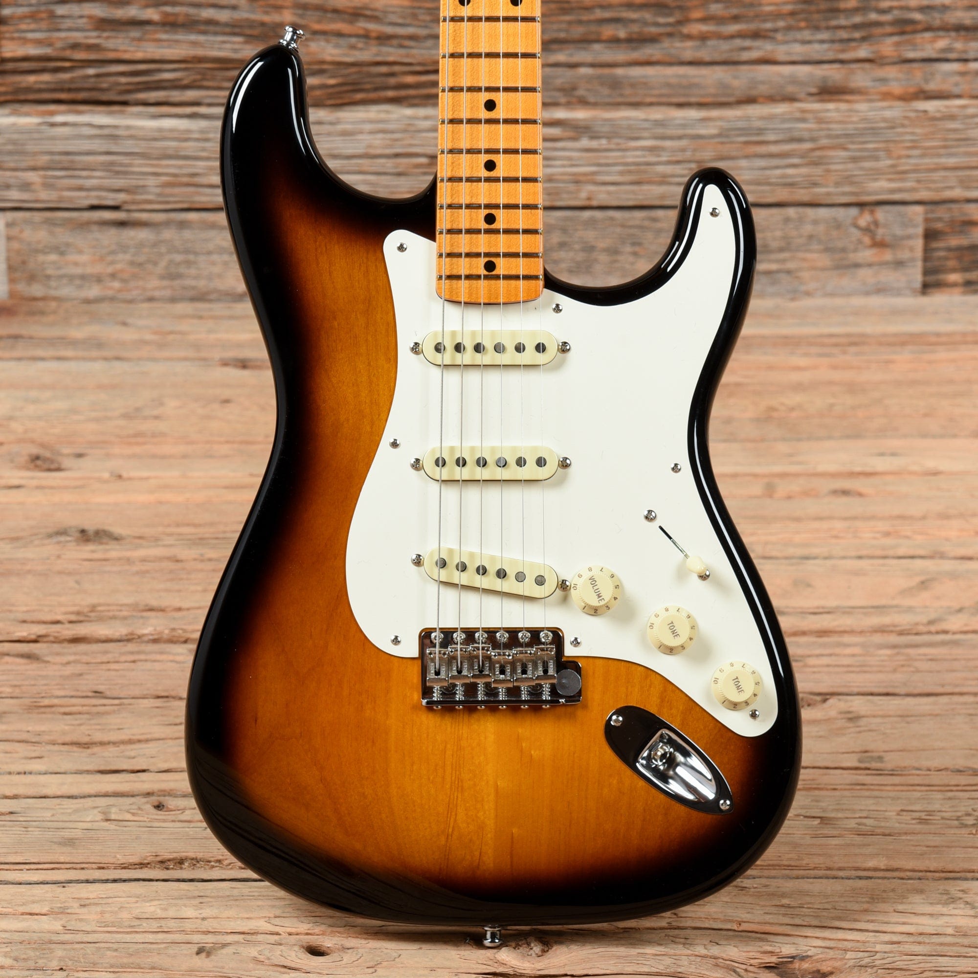 Fender Eric Johnson Stratocaster Sunburst 2017 – Chicago Music Exchange