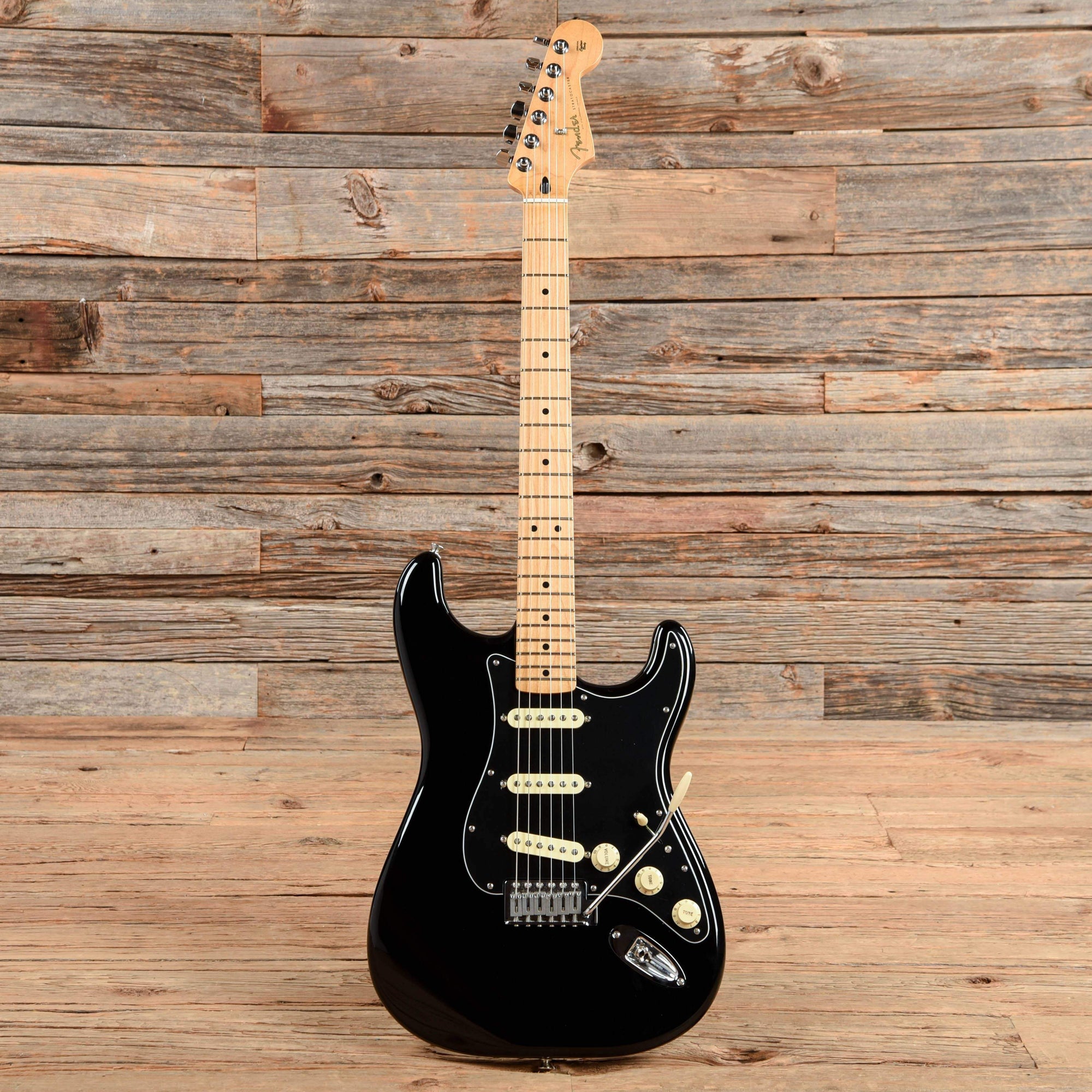 Fender FSR Standard Stratocaster Black 2018 – Chicago Music Exchange