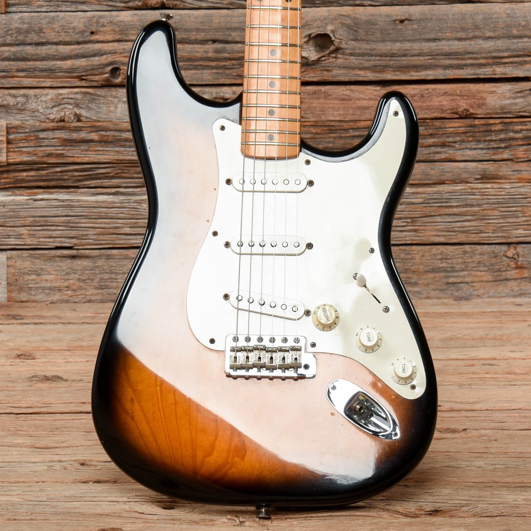 Fender Limited Edition 40th Anniversary 1954 Reissue Stratocaster Sunb ...