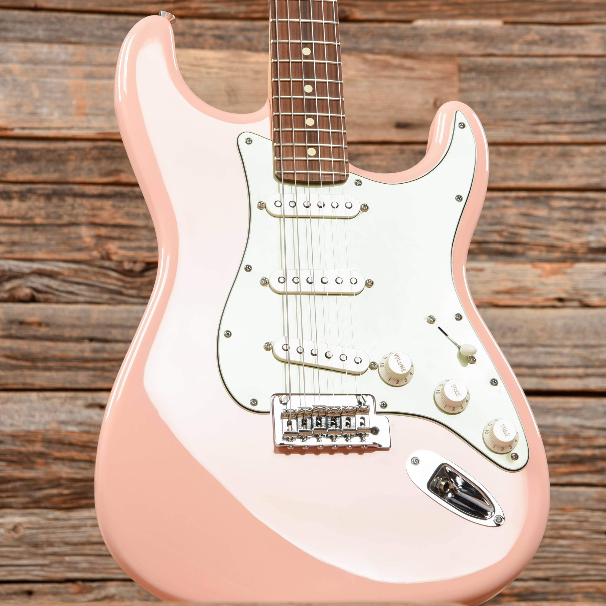 Fender Limited Edition Player Stratocaster Shell Pink 2019 – Chicago ...